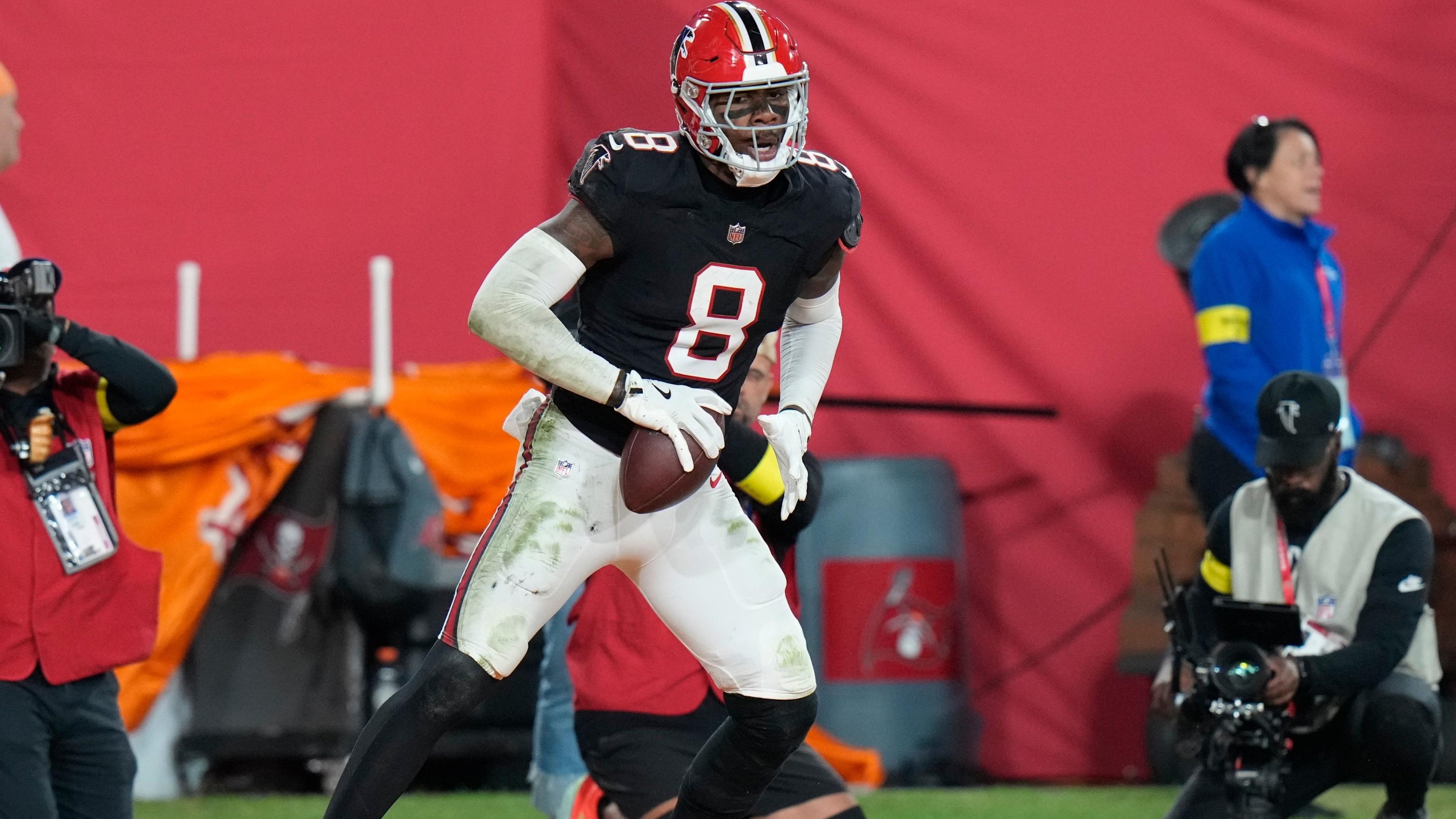 Kyle Pitts Reflects on Historic 3-TD Game After Falcons' Stunning ...