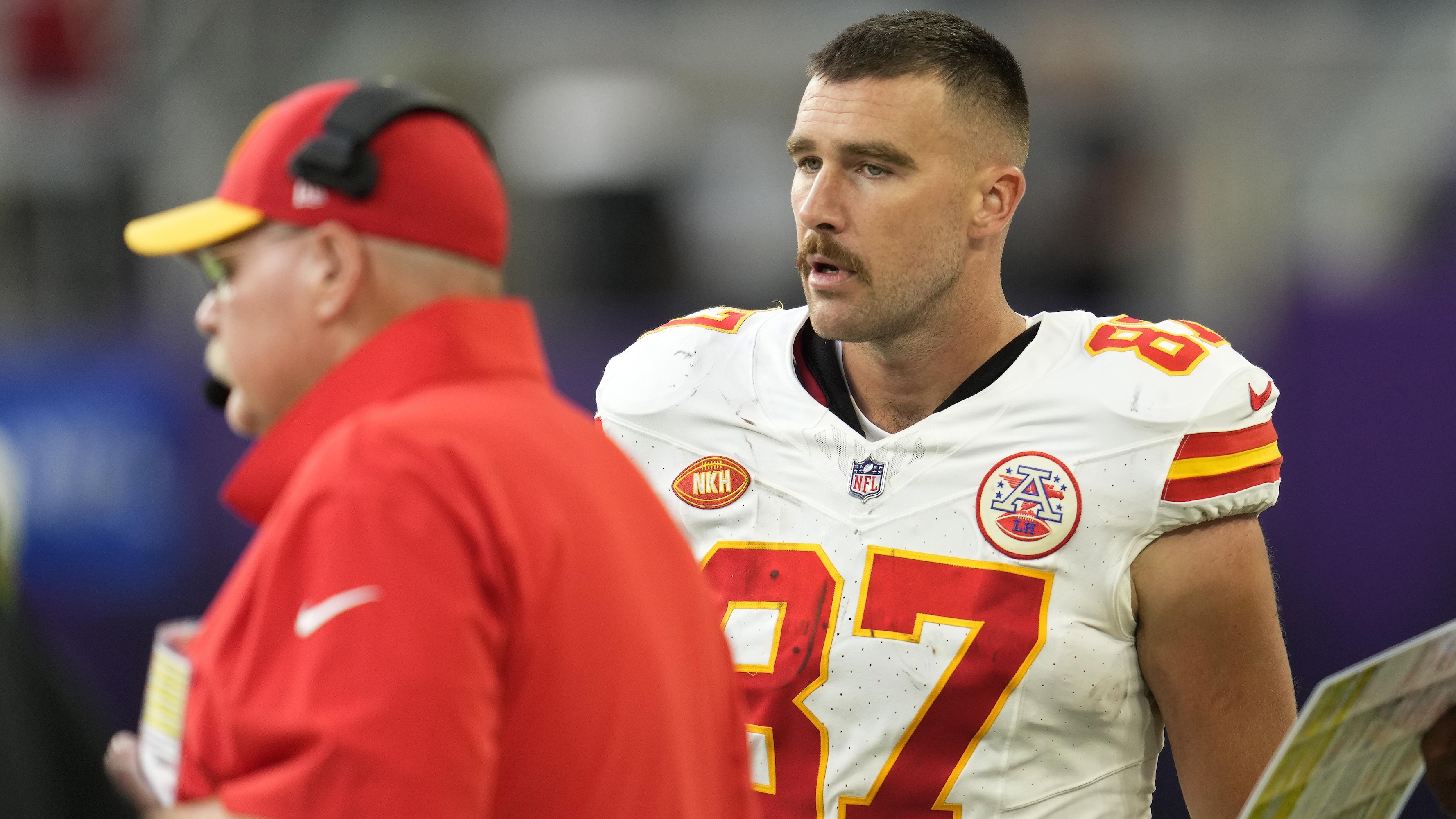 Travis Kelce, Andy Reid Have Heated Sideline Exchange During Chiefs vs. Giants