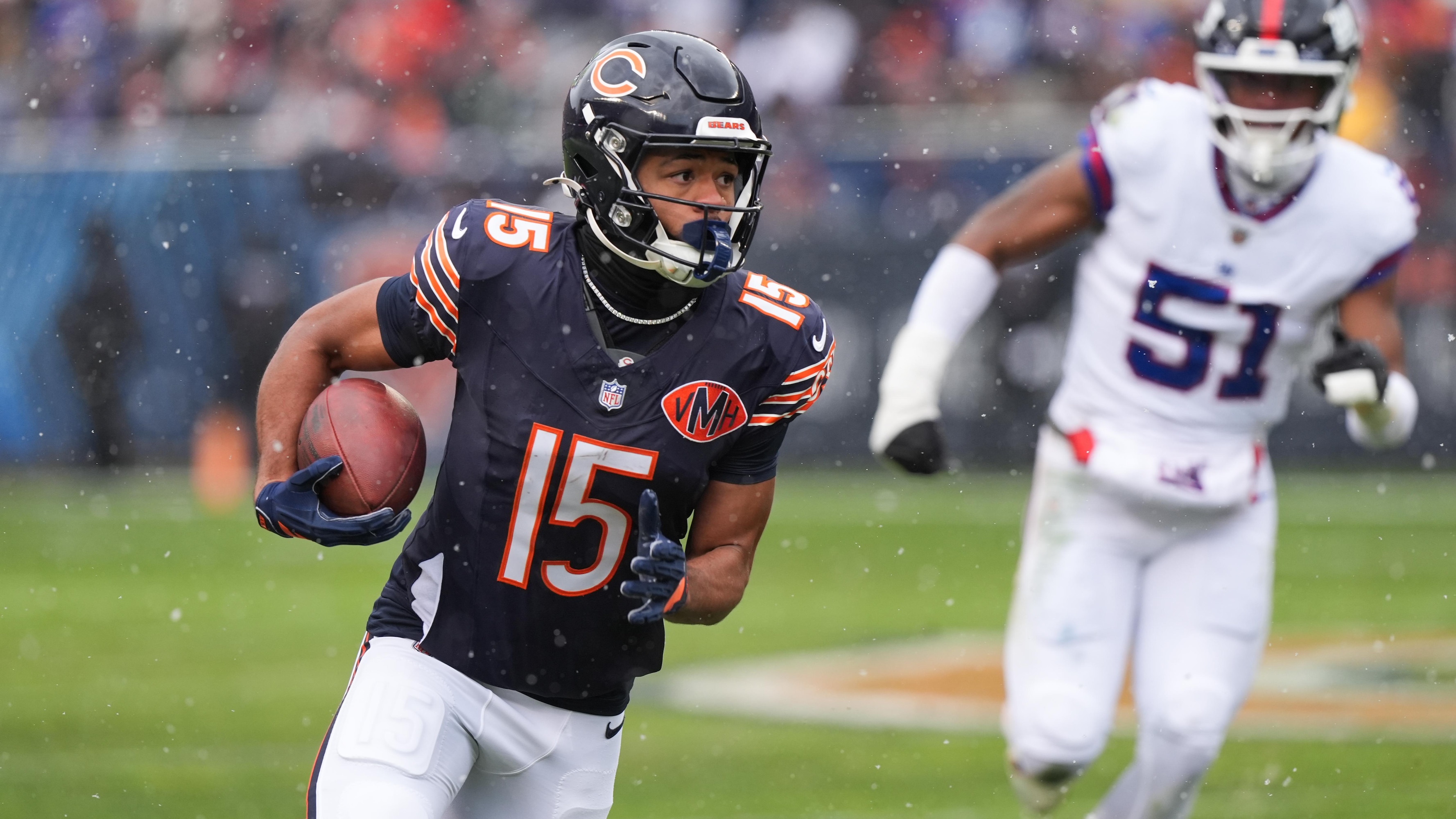 Bears' Rome Odunze Jokingly Thanks Dad for Targets After Social Media Posts