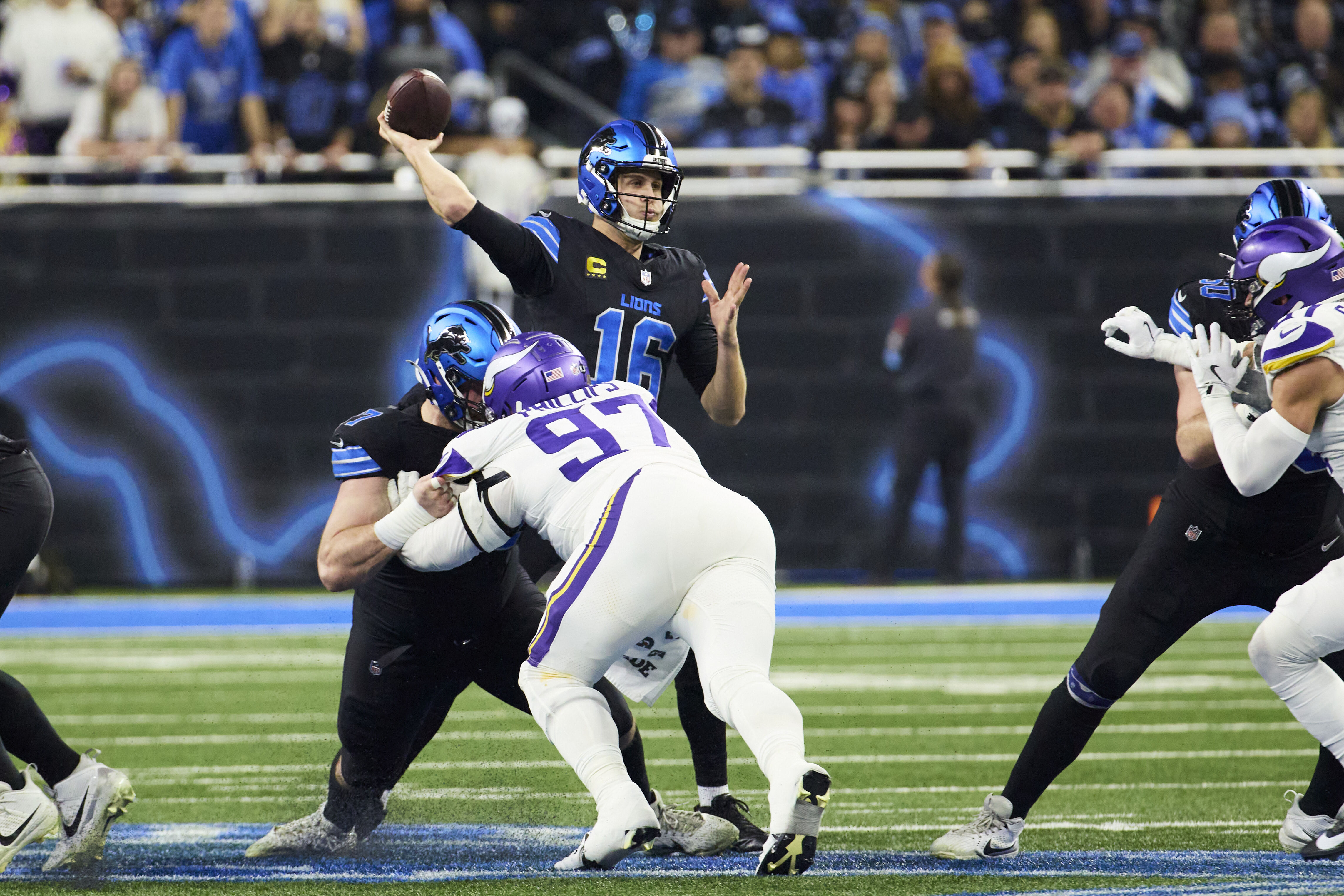 Cowboys-Commanders, Lions-Vikings Set for Netflix Christmas Games on ...