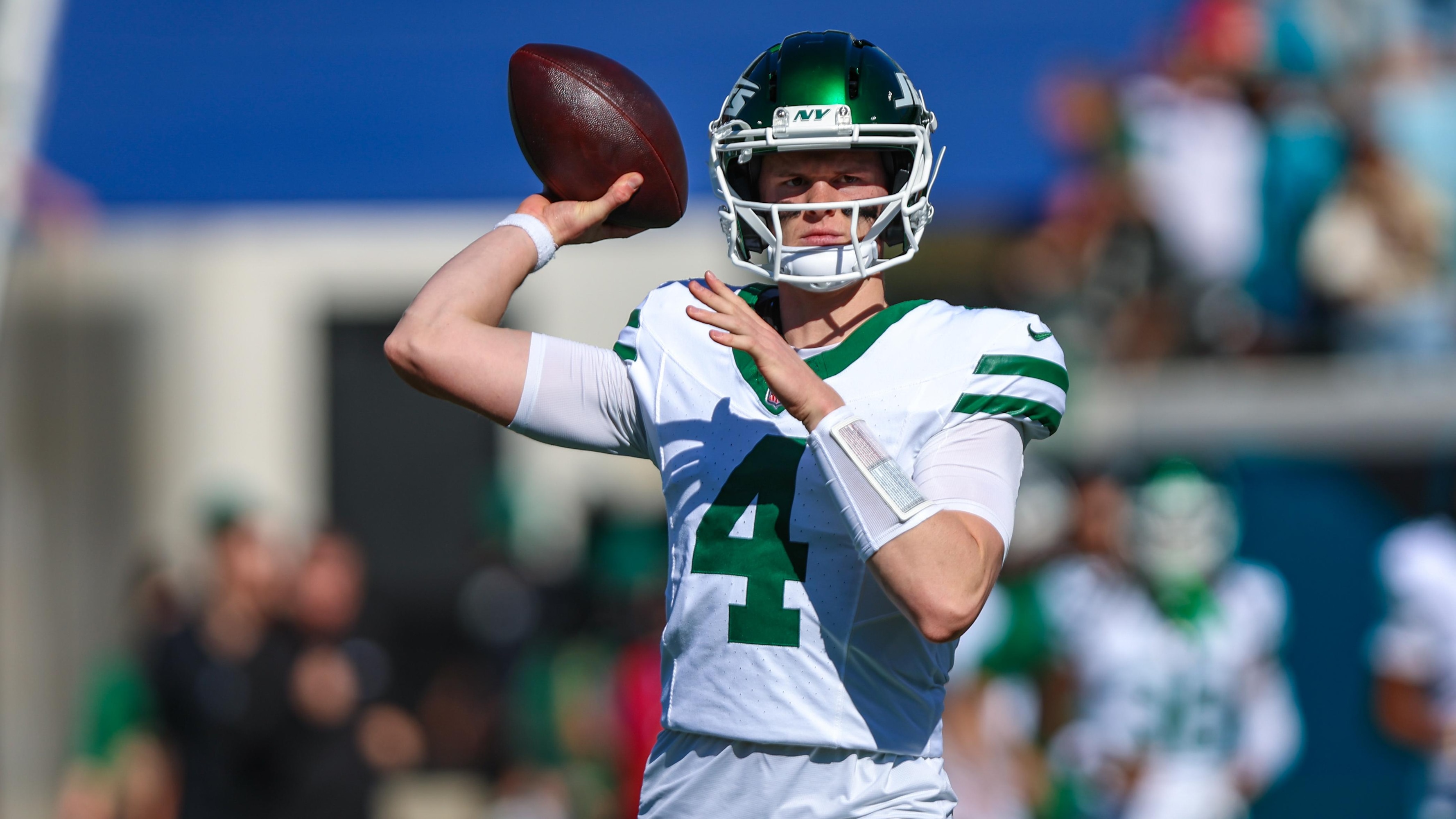 Why Brady Cook Is Starting at QB for Jets vs. Saints over Justin Fields ...