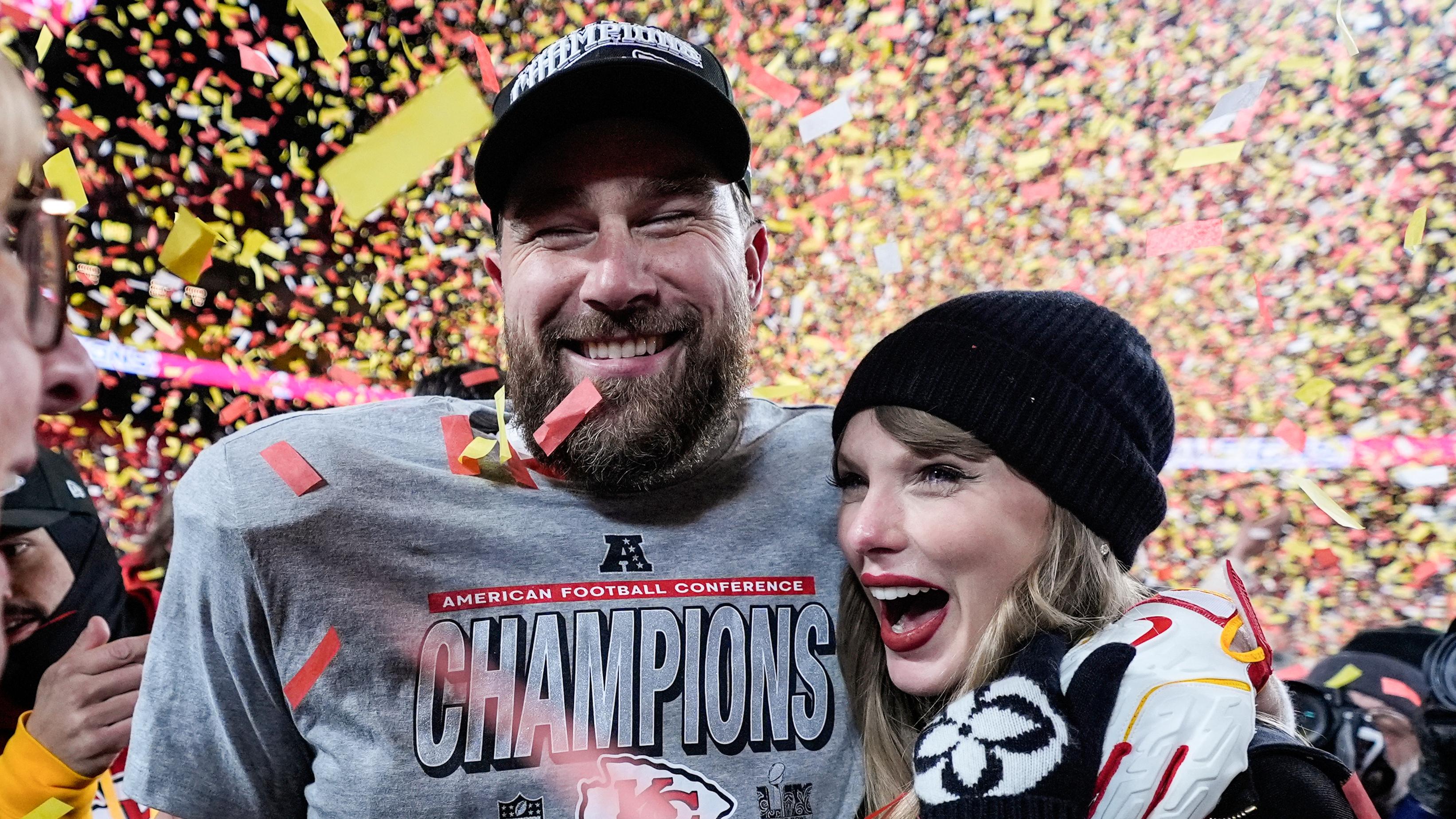 Taylor Swift's Gifts to Chiefs Stadium Employees During Christmas Day Game Revealed