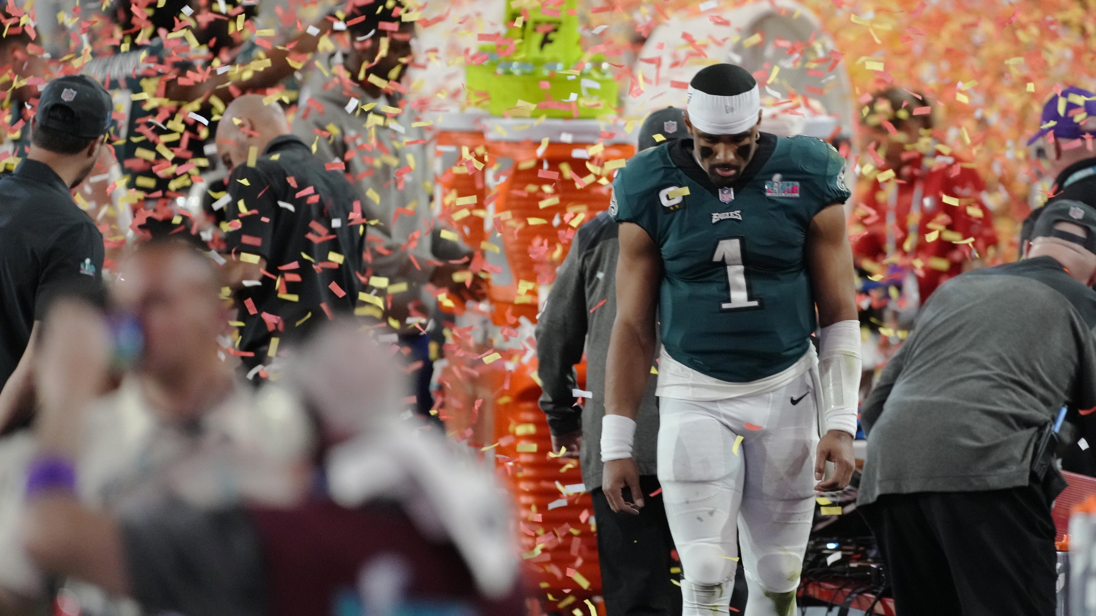 Jalen Hurts Says Photo from Eagles' Super Bowl 57 Loss Is Still His ...