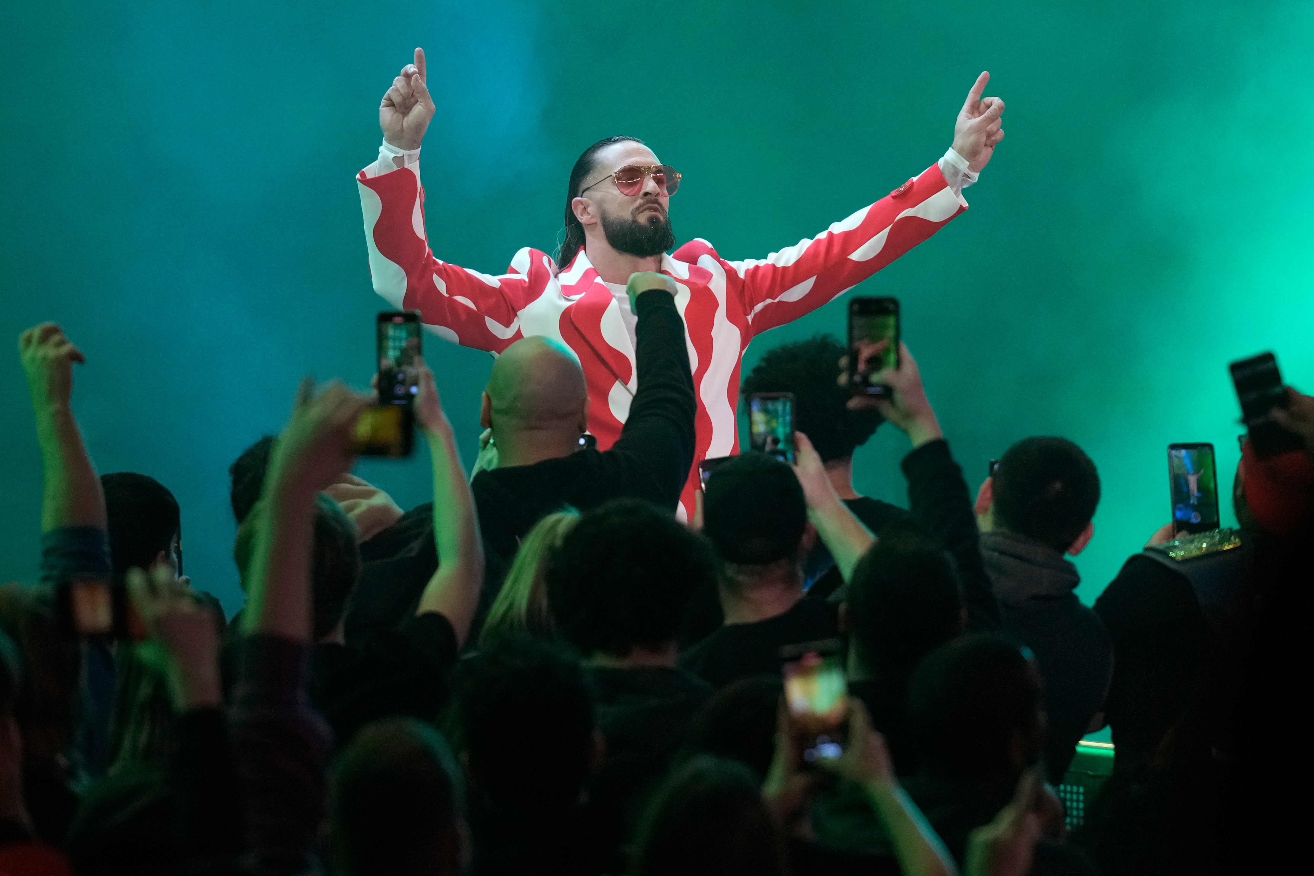 Seth Rollins Announces Ozzy Trapilo to Bears at NFL Draft, Trolls ...