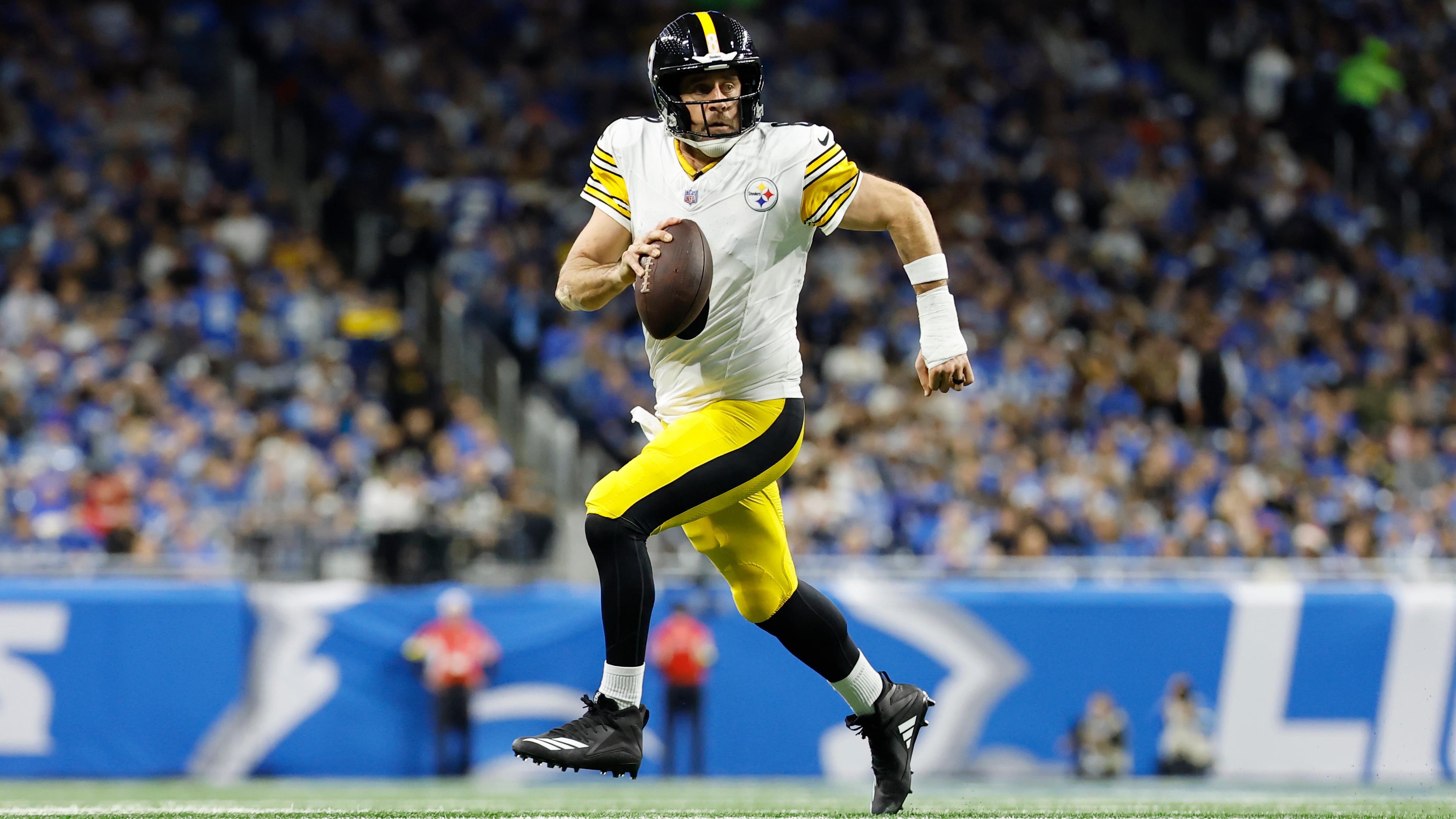 Steelers' Aaron Rodgers Trolls Lions LB on Video for Being 'Slower Than ...