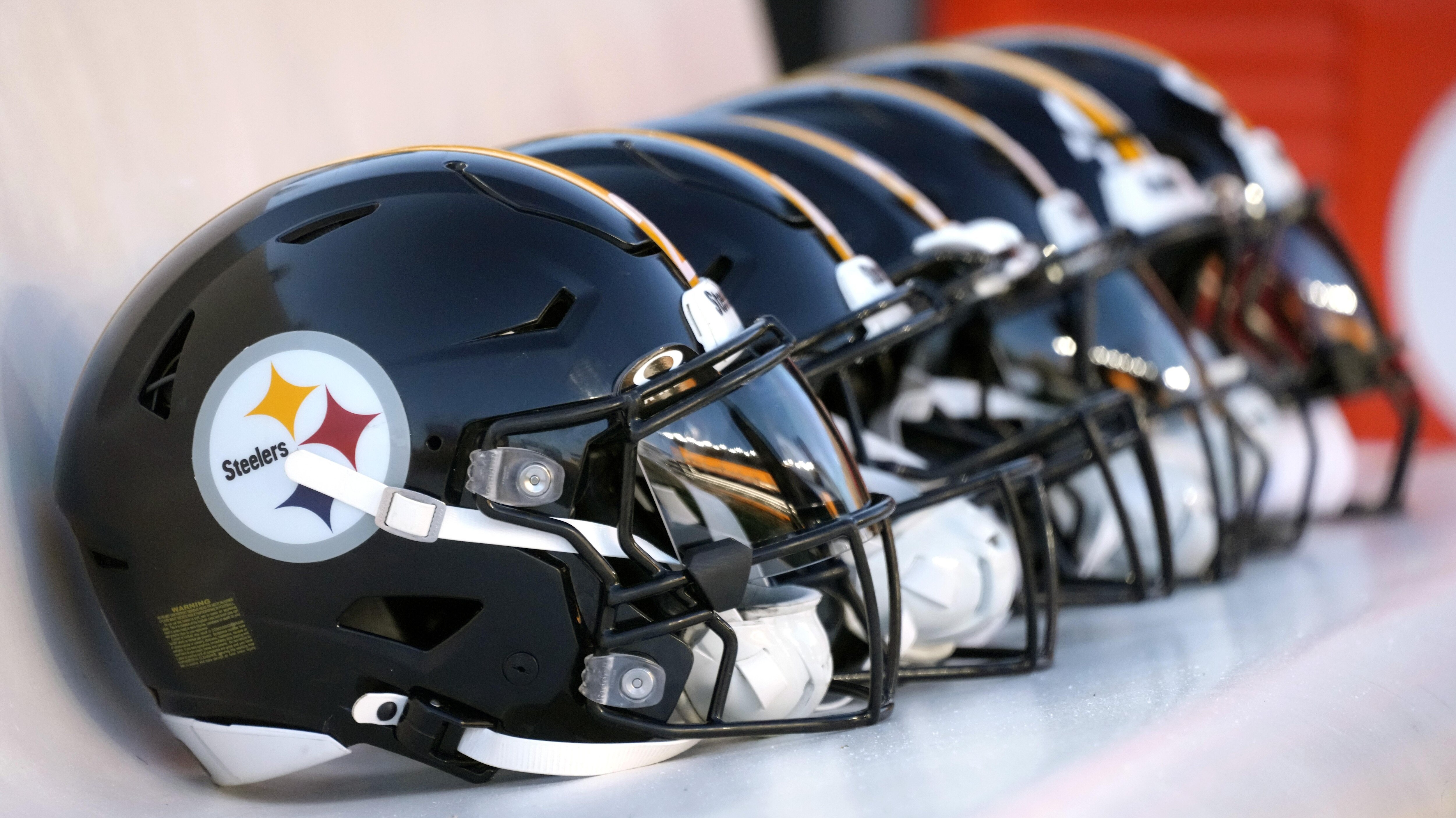 Steelers Reportedly Eye WR, 'Anything' on Defense at Trade Deadline ...