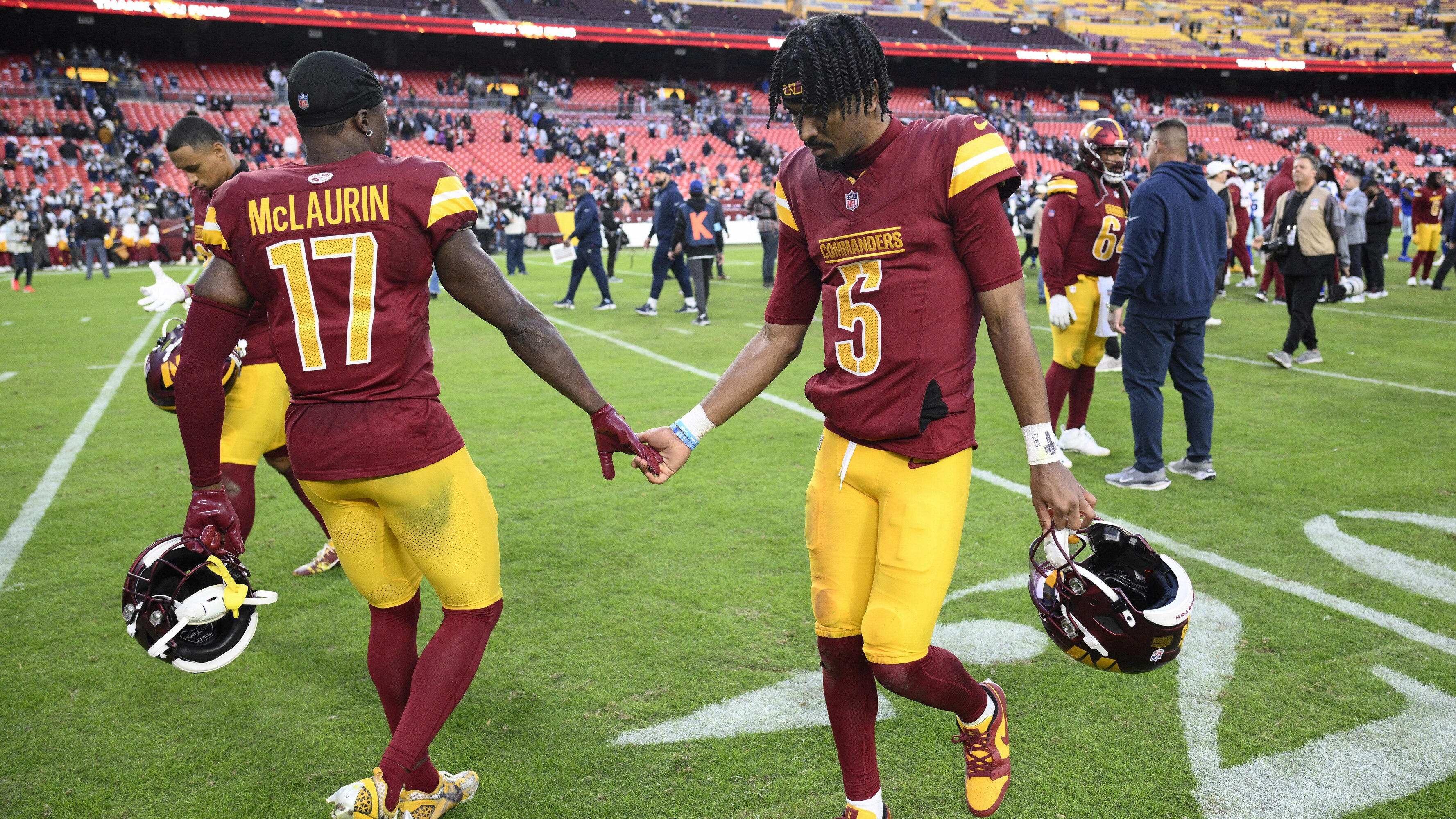 Jayden Daniels Says He, Terry McLaurin Won't 'Miss a Beat' amid WR's Contract Holdout