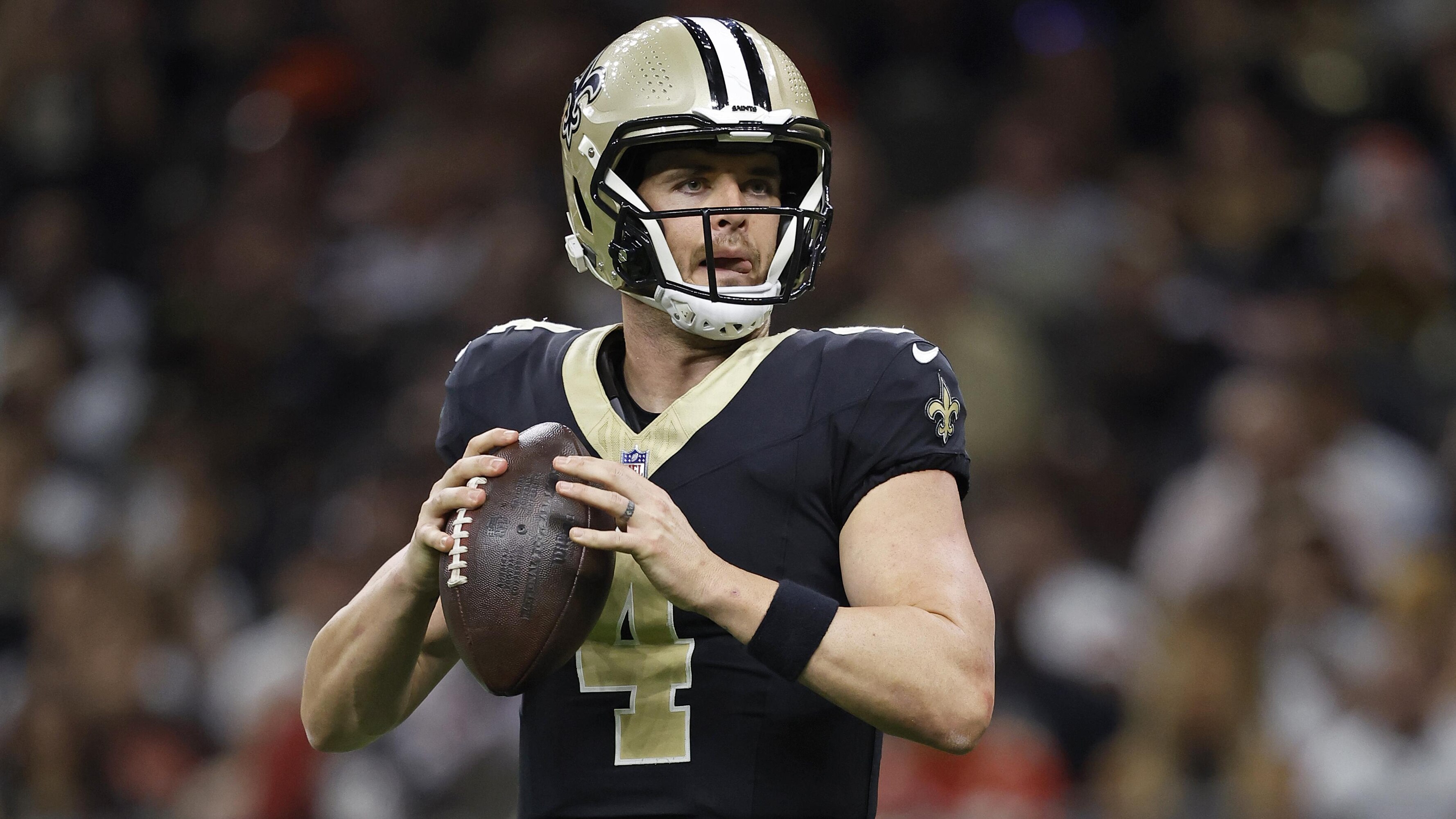 Derek Carr's Rep Reportedly Spoke with at Least 2 Teams Before QB's NFL ...