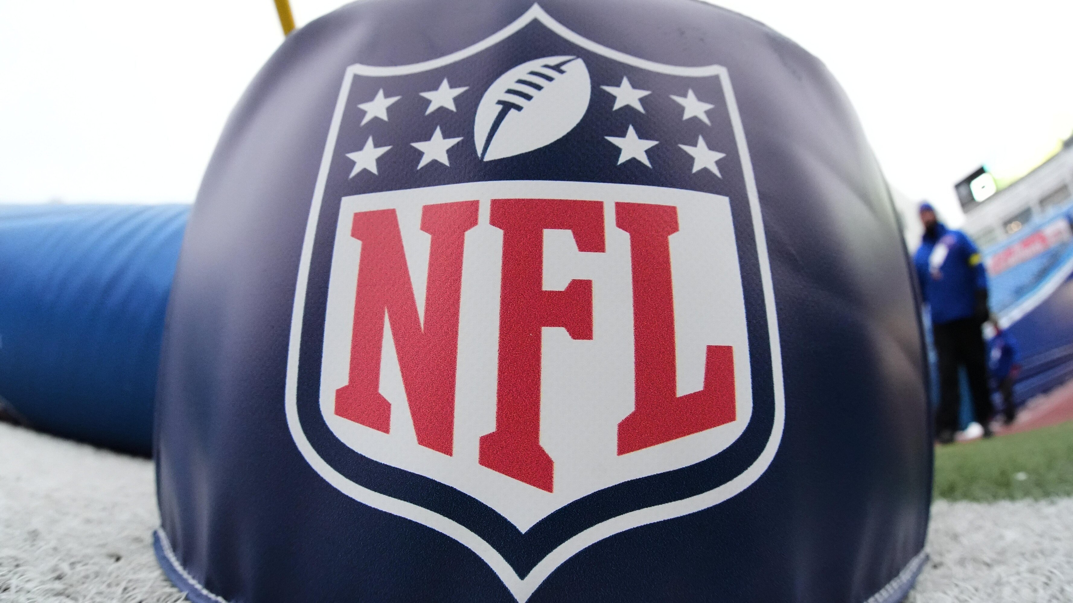 NFL Unveils Holiday Jersey Patch for Week 16, Christmas Games in Photo