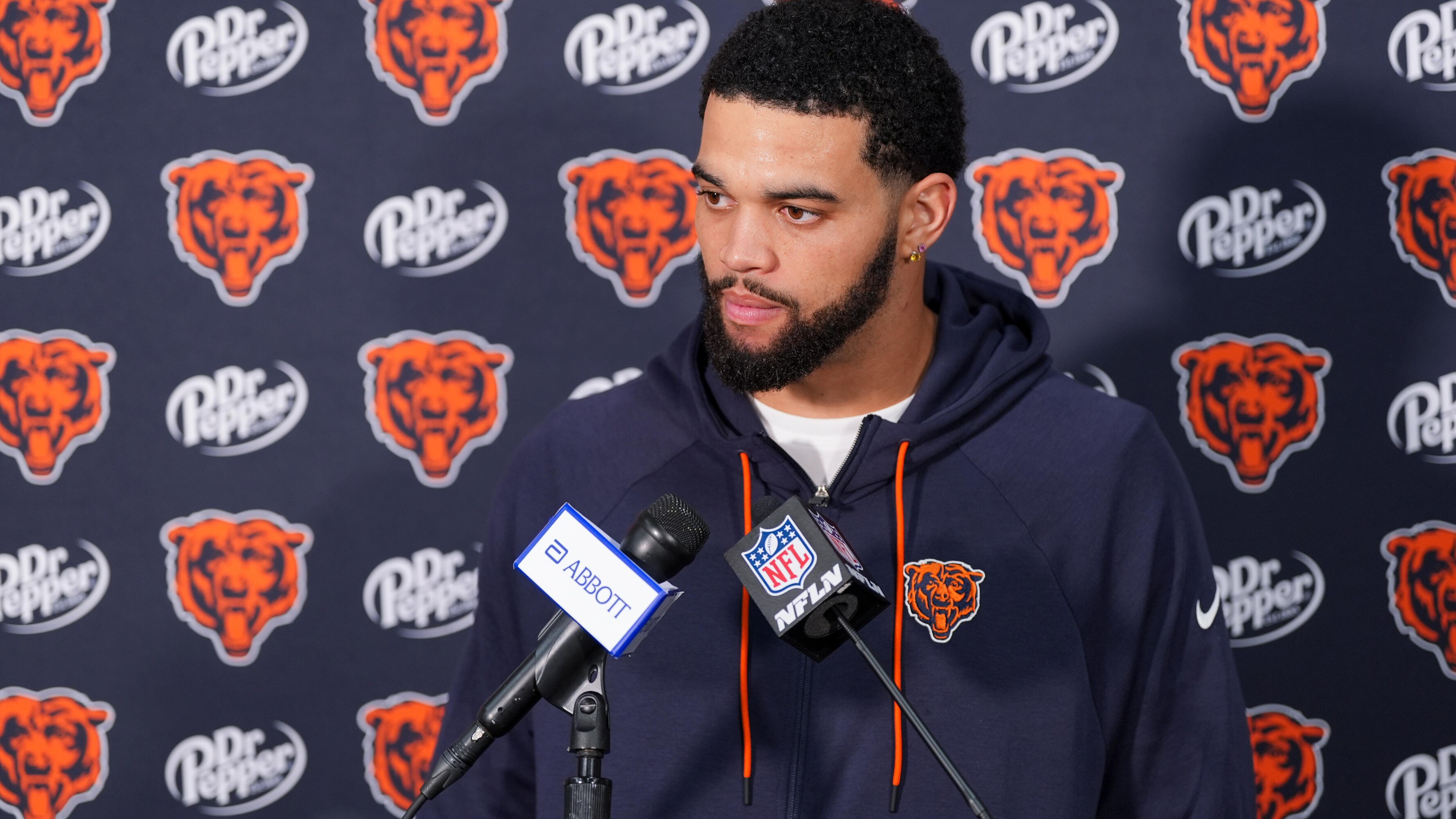 Caleb Williams Reacts to Troy Aikman During Bears-Commanders MNF, Talks ...