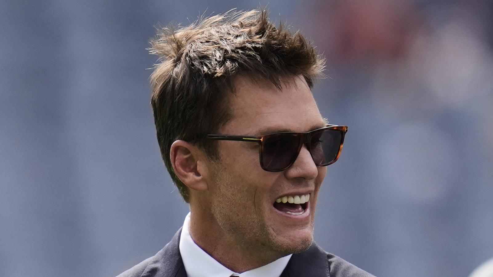 Tom Brady Talks Caleb Williams-Ben Johnson During Cowboys-Bears, Jokes About Belichick