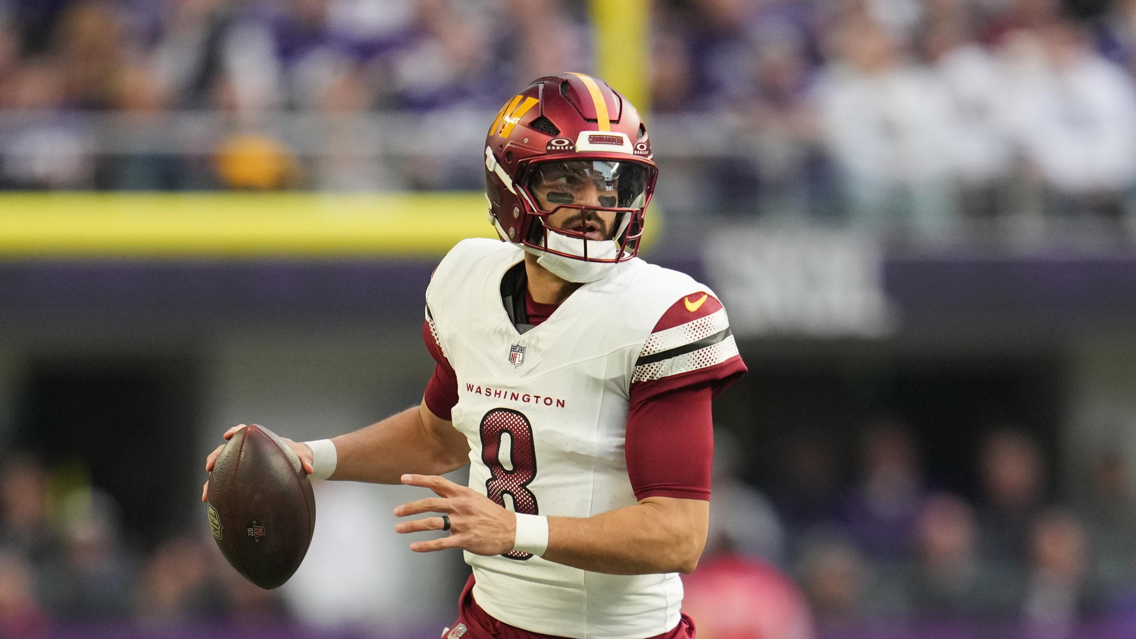 Biggest Sleepers at Every Position for Week 15 Fantasy Football 2025