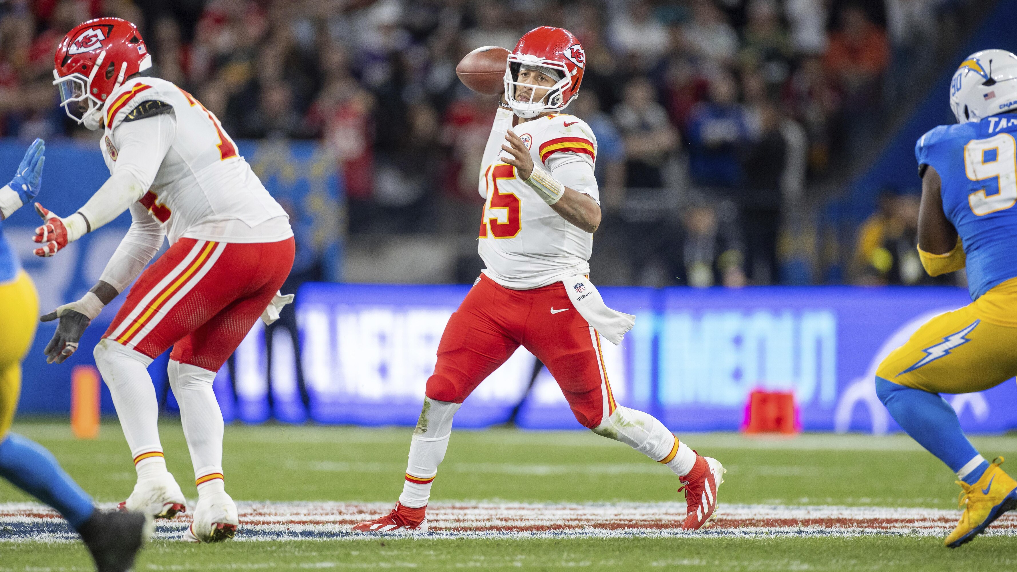Patrick Mahomes Says It Will Take Chiefs' 'Best' to Beat Eagles in Super Bowl Rematch