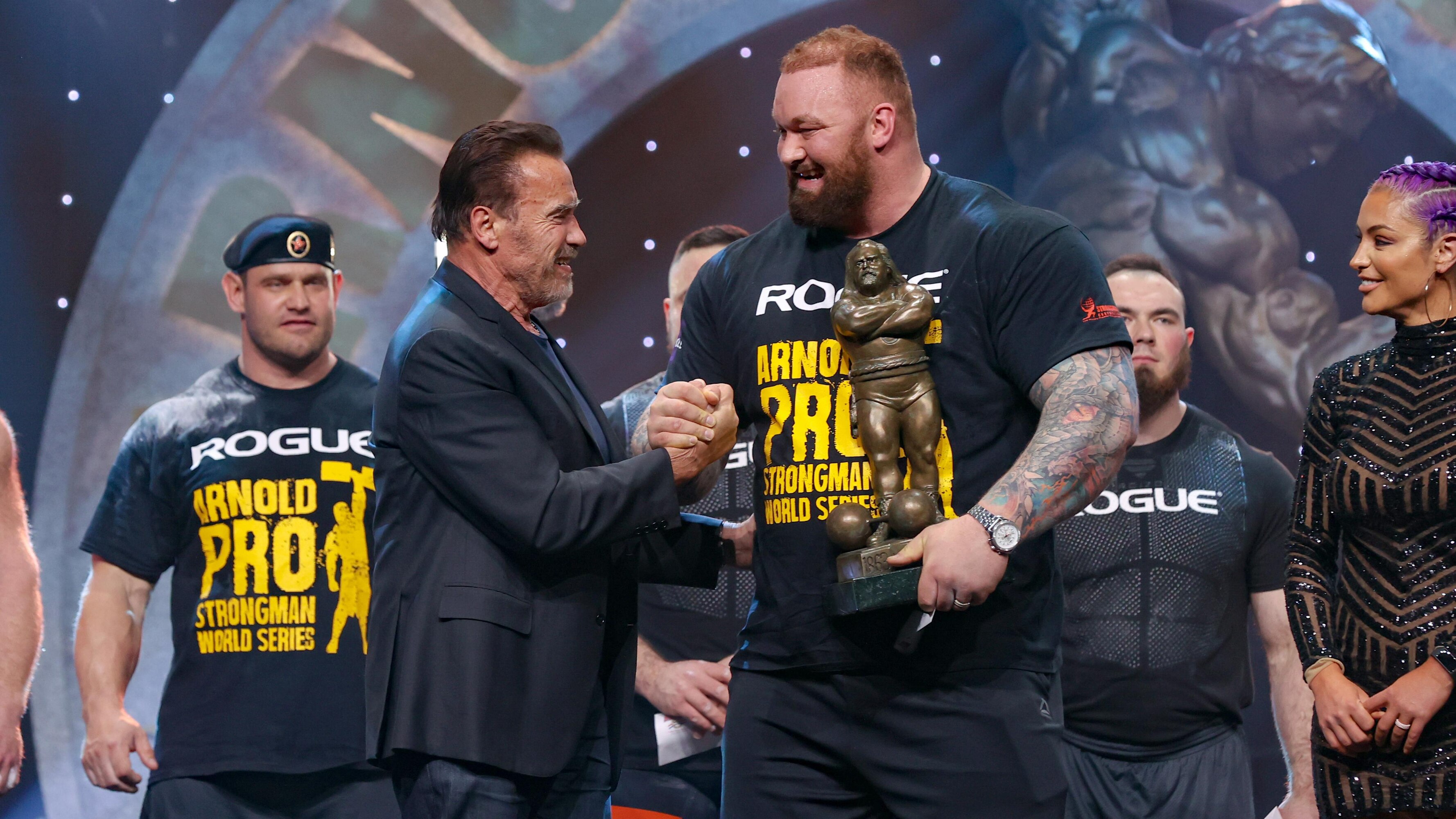 Game of Thrones Star Hafthor Bjornsson Sets World Record with 505kg ...