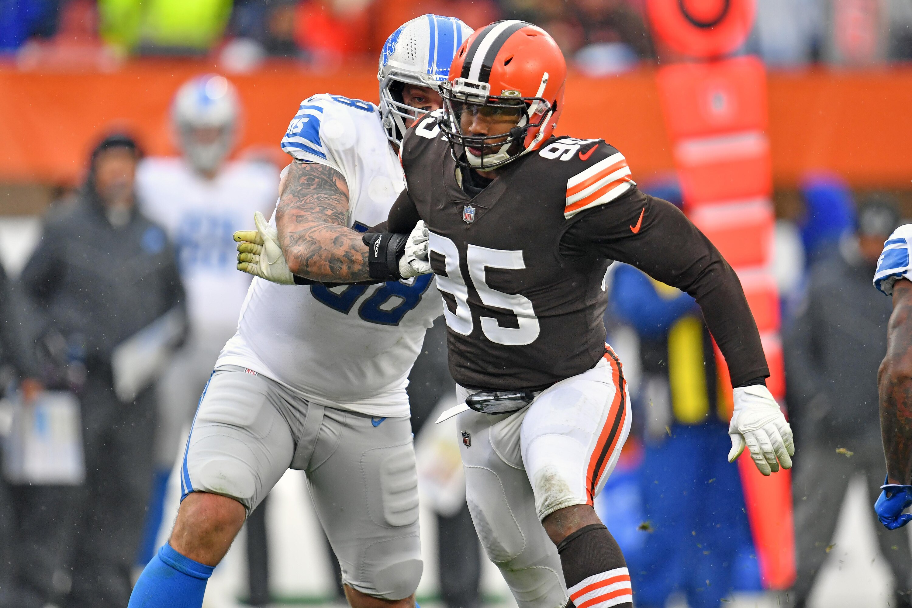 Lions GM: 'Probably' Can't Add Star Pass-Rusher amid Myles Garrett Trade Rumors