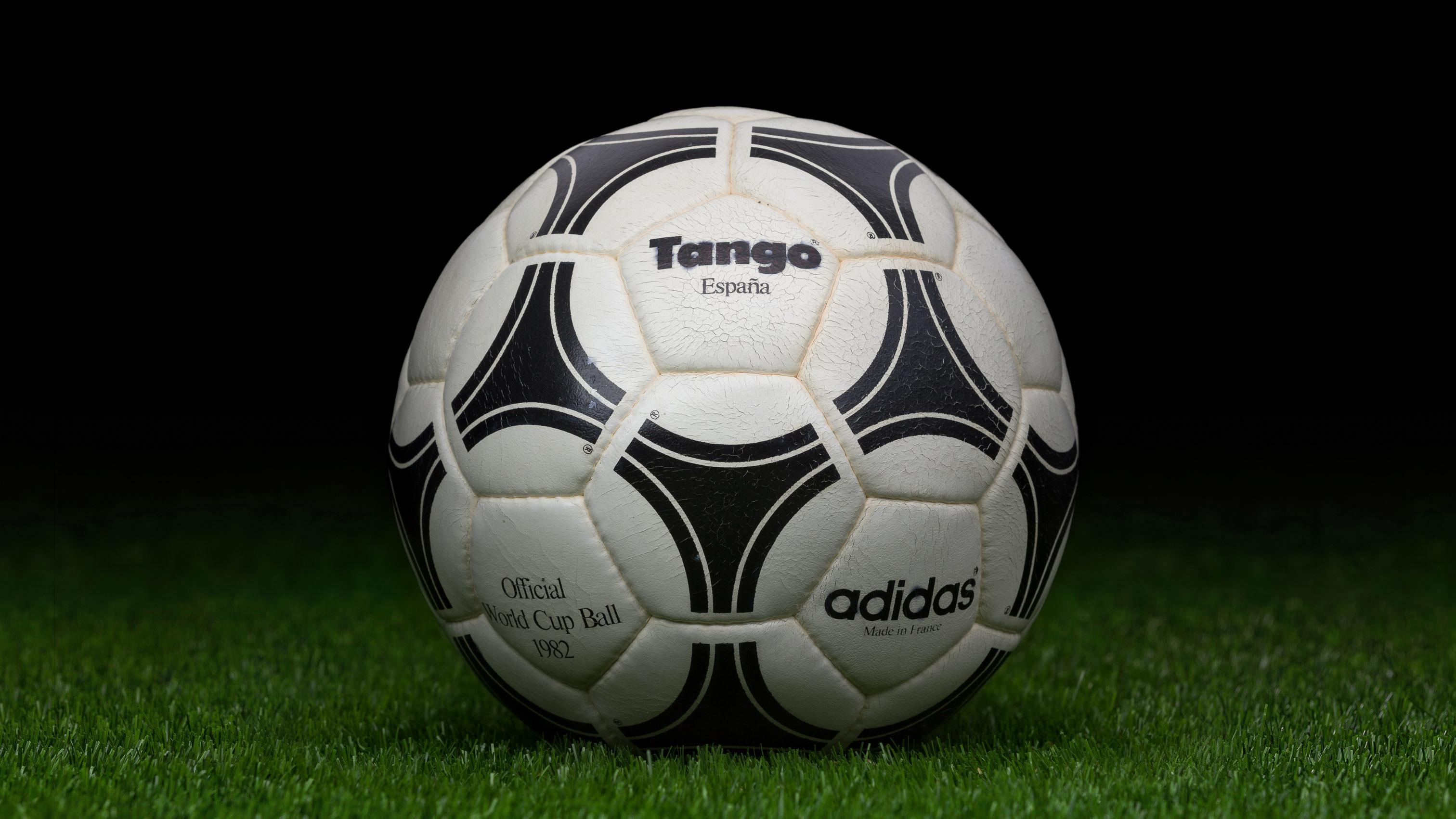 Ranking the Best Official FIFA World Cup Balls of All Time