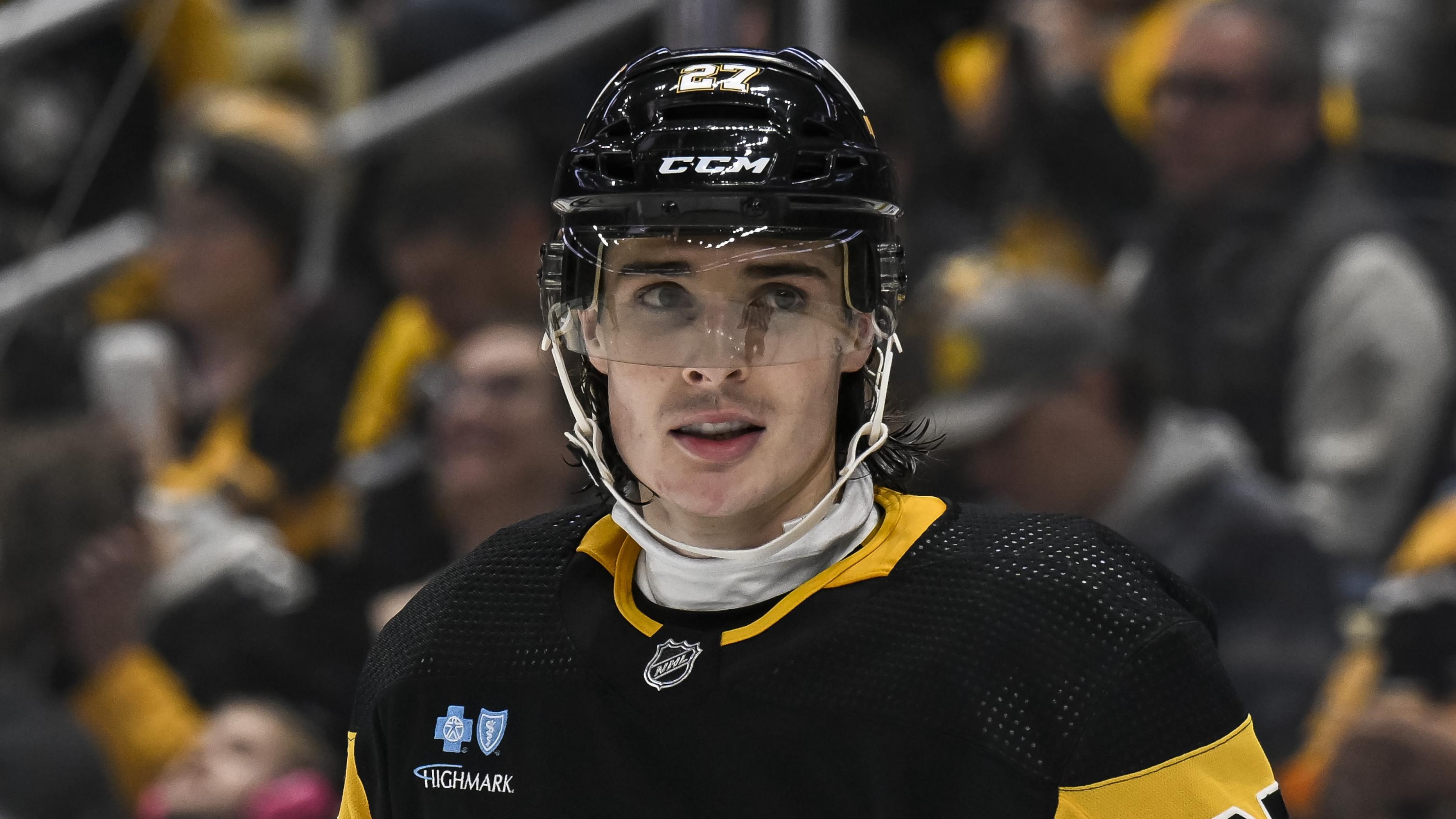 NHL Reportedly Makes Neck Guards Mandatory for New Players as Part of ...