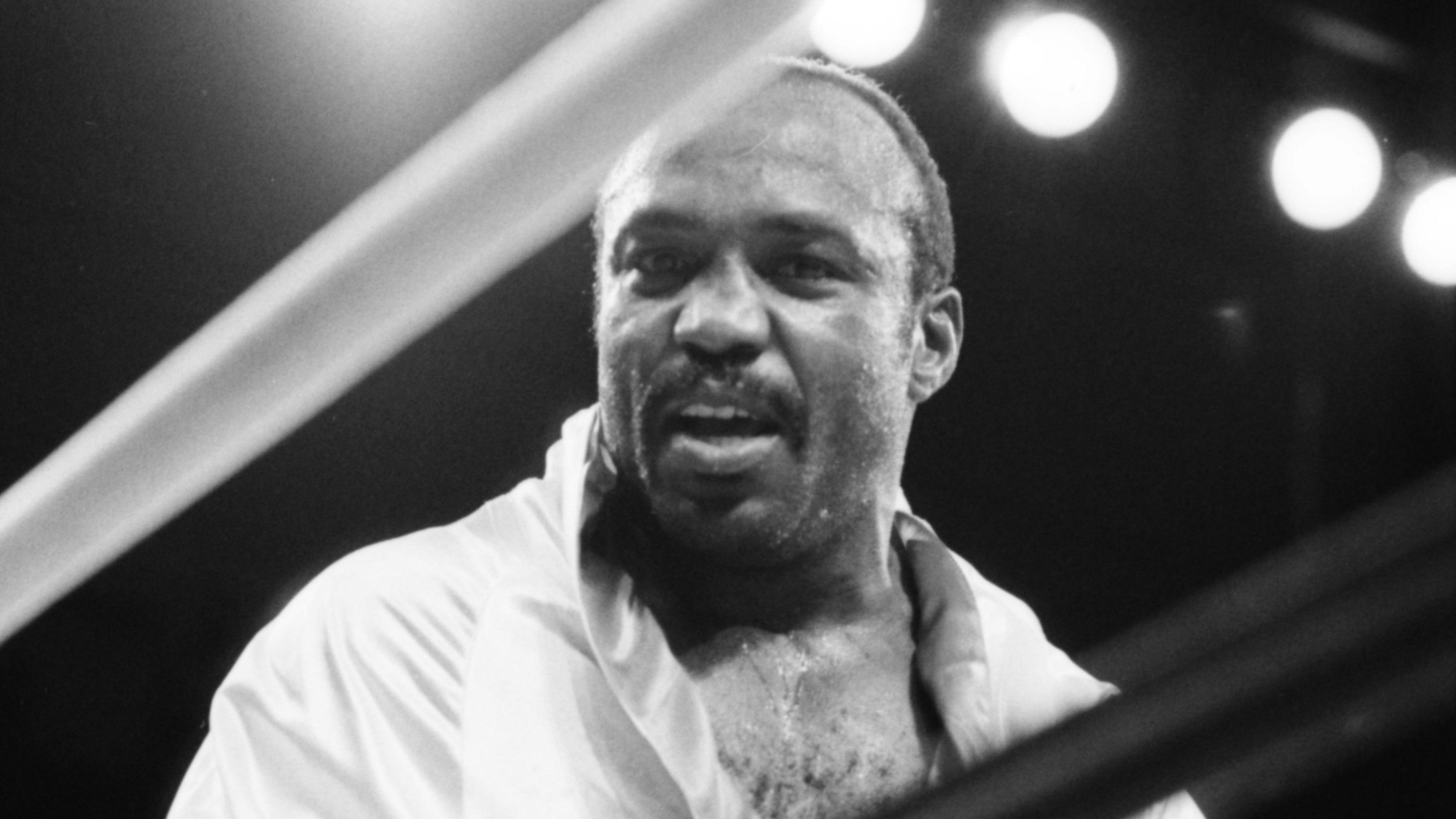 Boxing Hall of Famer Dwight Muhammad Qawi Dies at 72 After 5 Years with ...