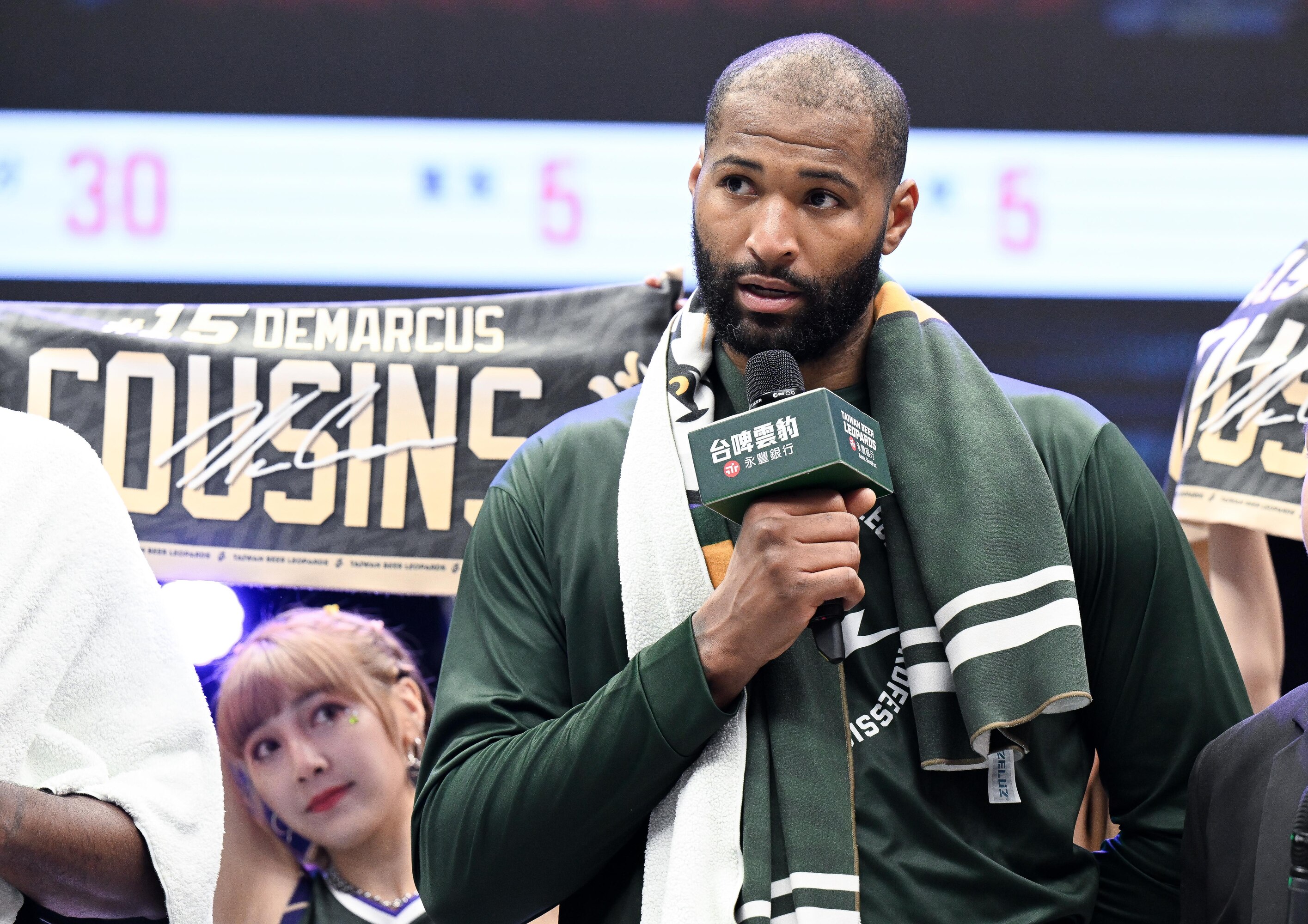 DeMarcus Cousins Apologizes in IG Photo After Video of Clash With Fans ...