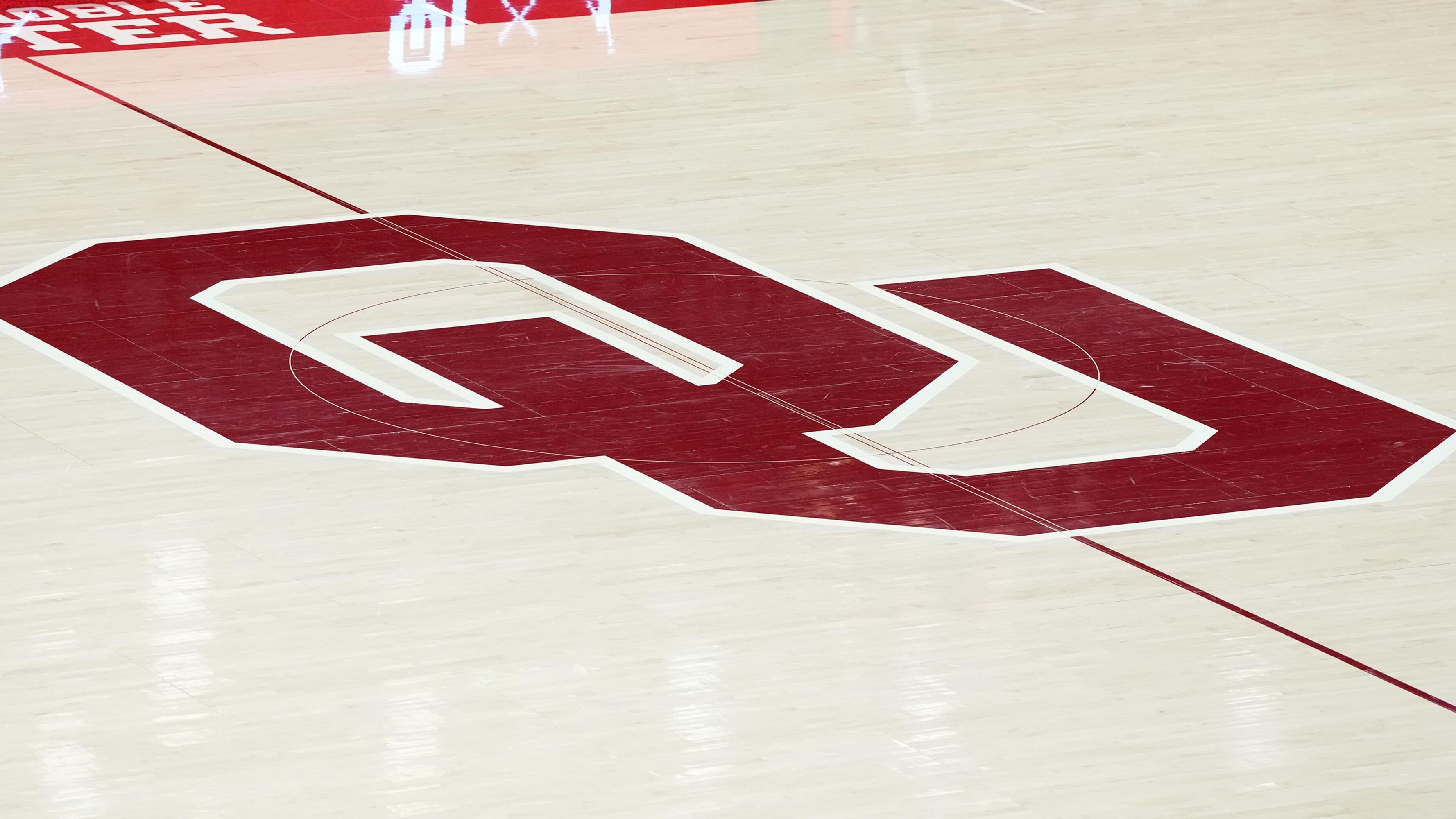 Georgia vs. Oklahoma MCBB Game Delayed After Popcorn Machine Catches on ...