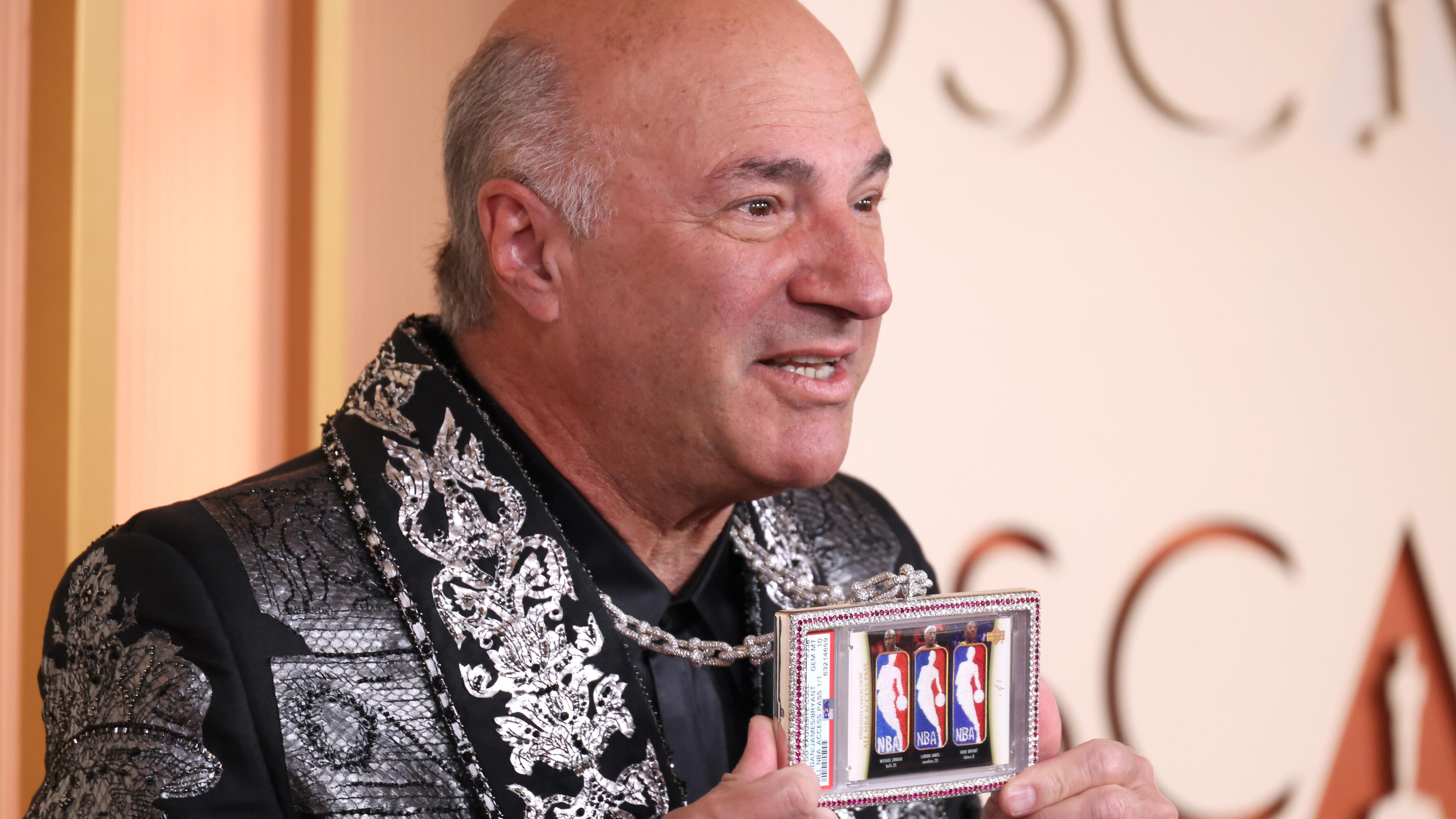 Shark Tank's Kevin O'Leary Wears Michael Jordan, LeBron, Kobe Card ...