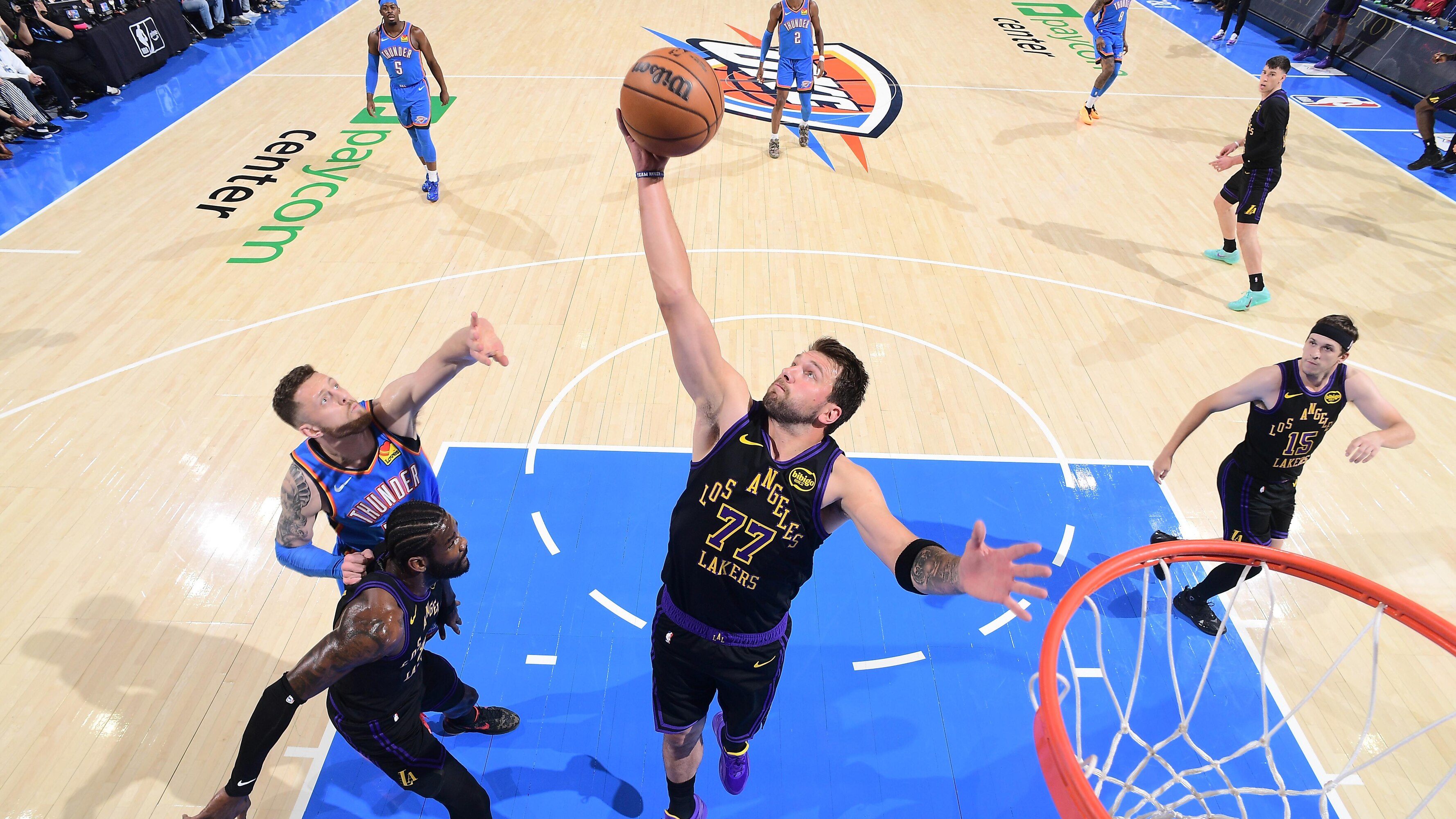 Luka Doncic Injury Concerns Fans as LeBron, Lakers Suffer Blowout Loss ...