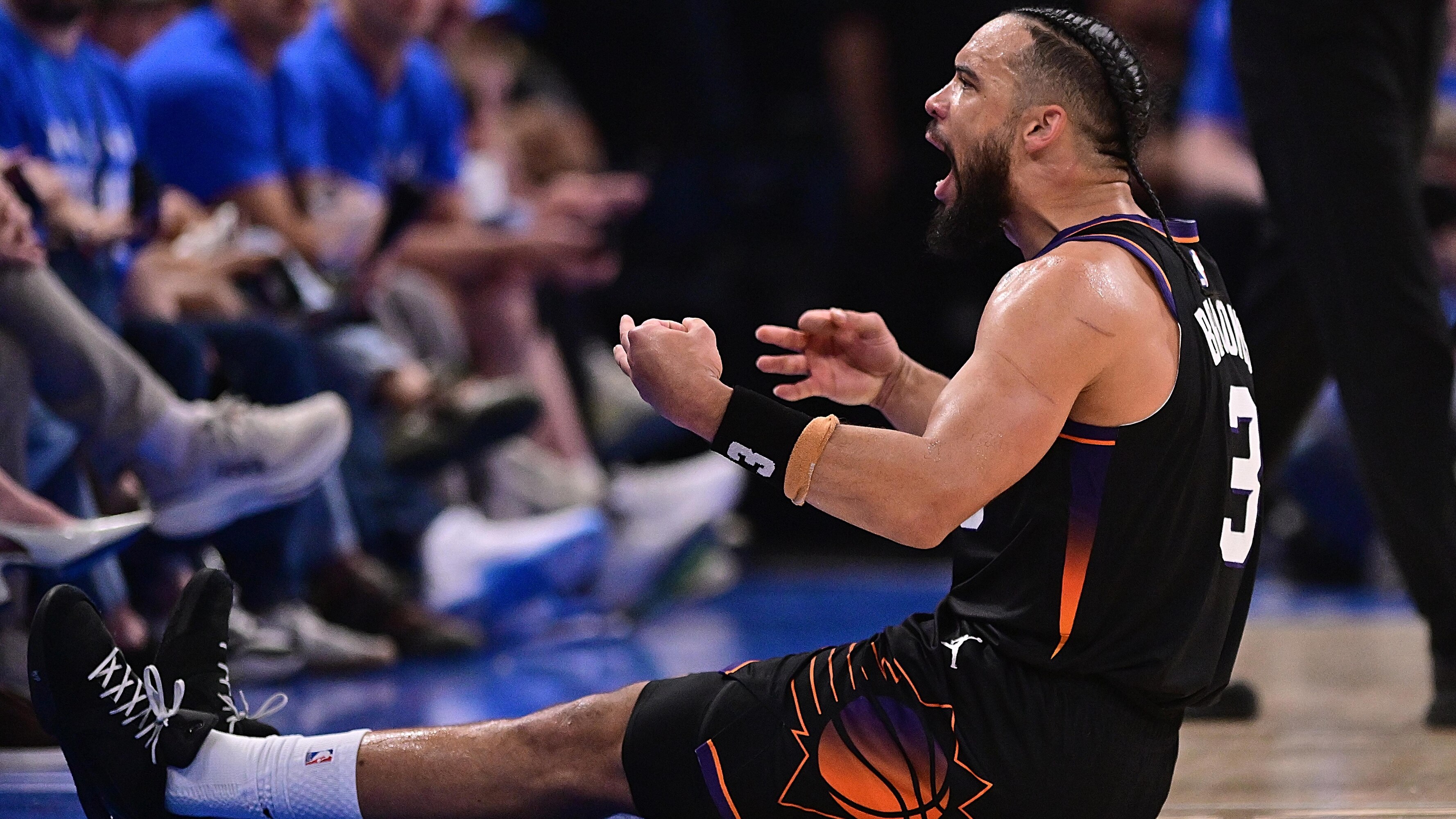 SGA, Thunder Beat Suns in Game 1 as NBA Fans Call Out Dillon Brooks in ...