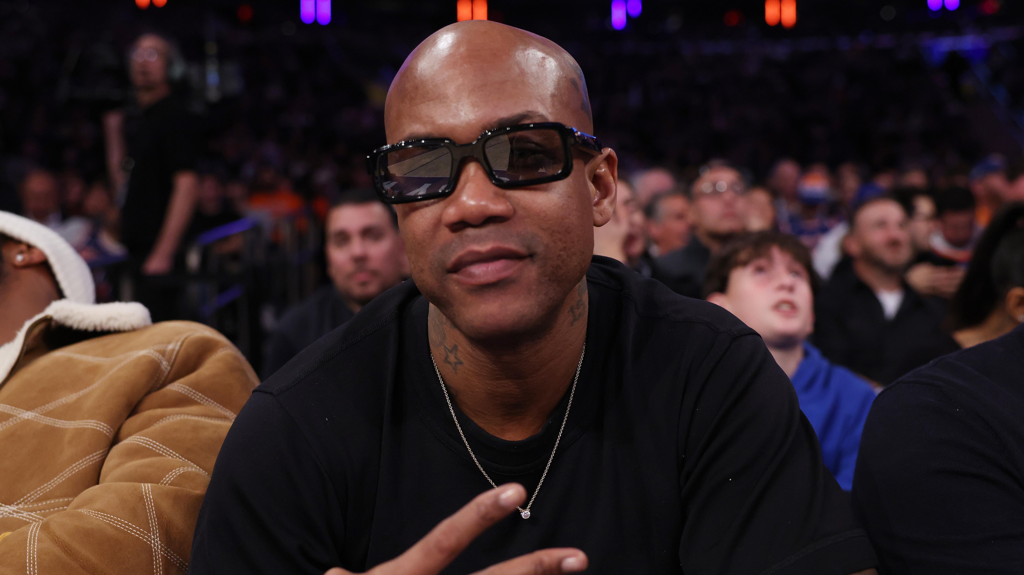Stephon Marbury Hypes Up Knicks Fans on Flight to Cleveland in Video ...