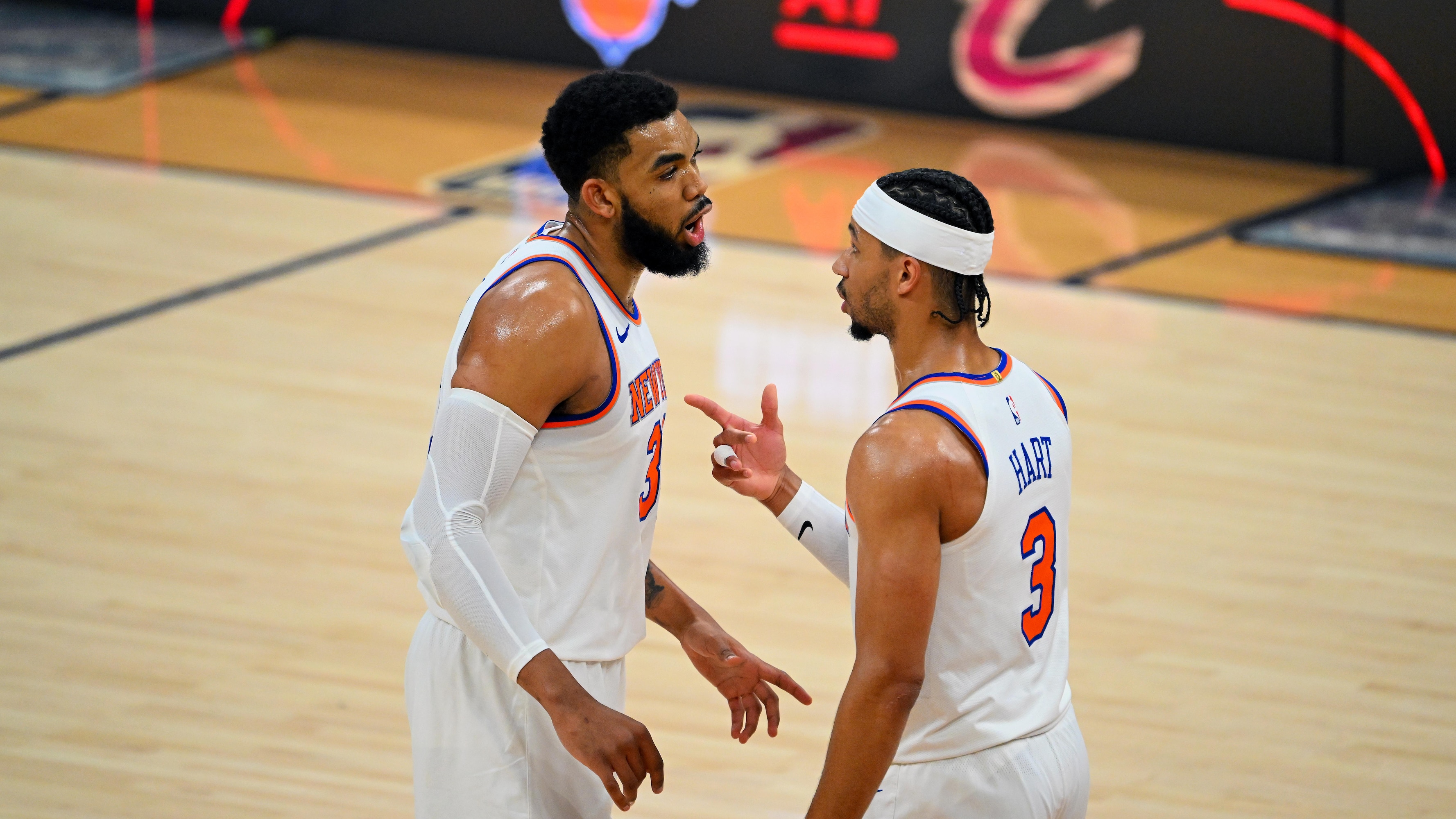 Karl-Anthony Towns, Josh Hart Send Message to Knicks Fans in Videos ...