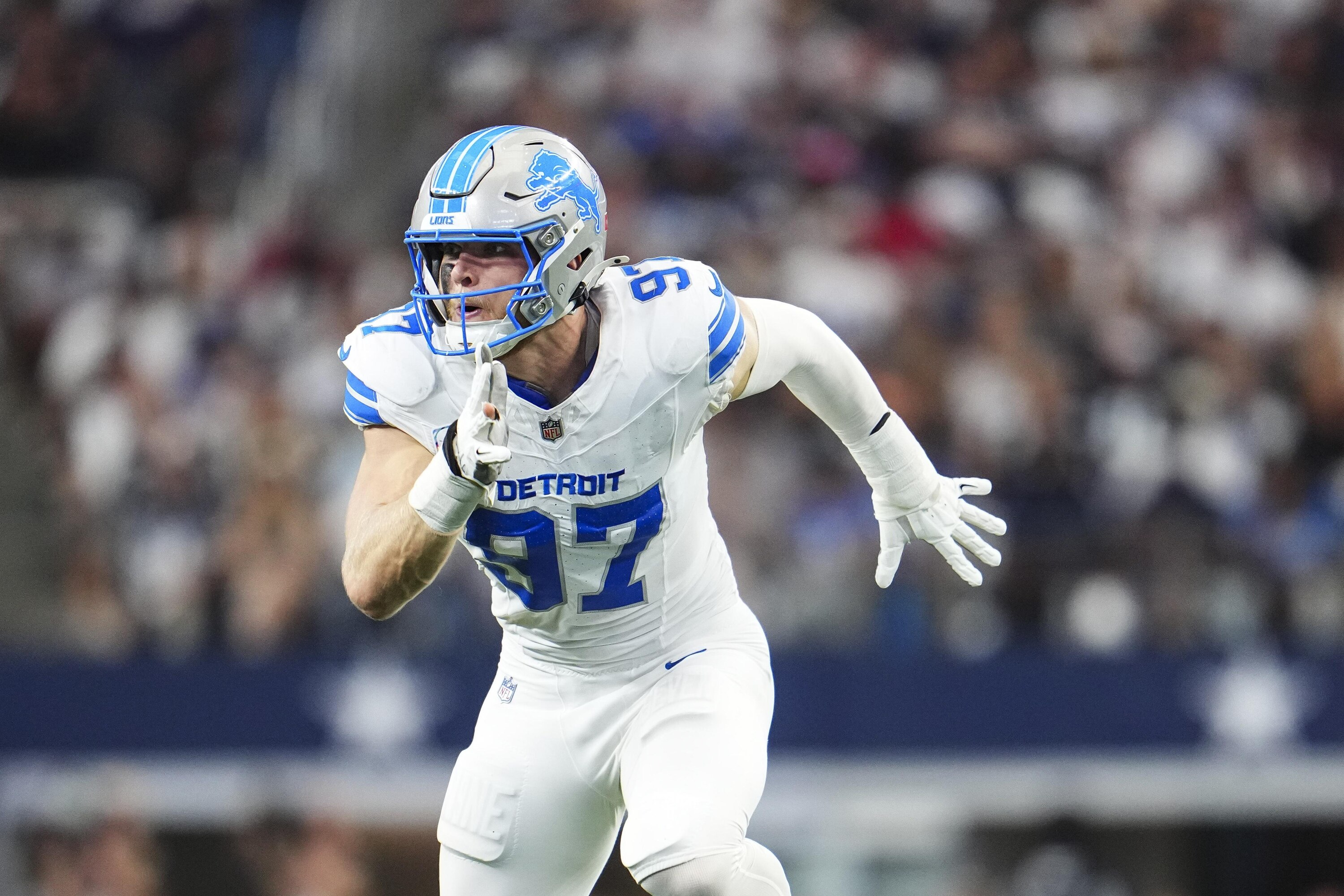 Aidan Hutchinson Spoke to Myles Garrett About Joining Lions amid Browns ...
