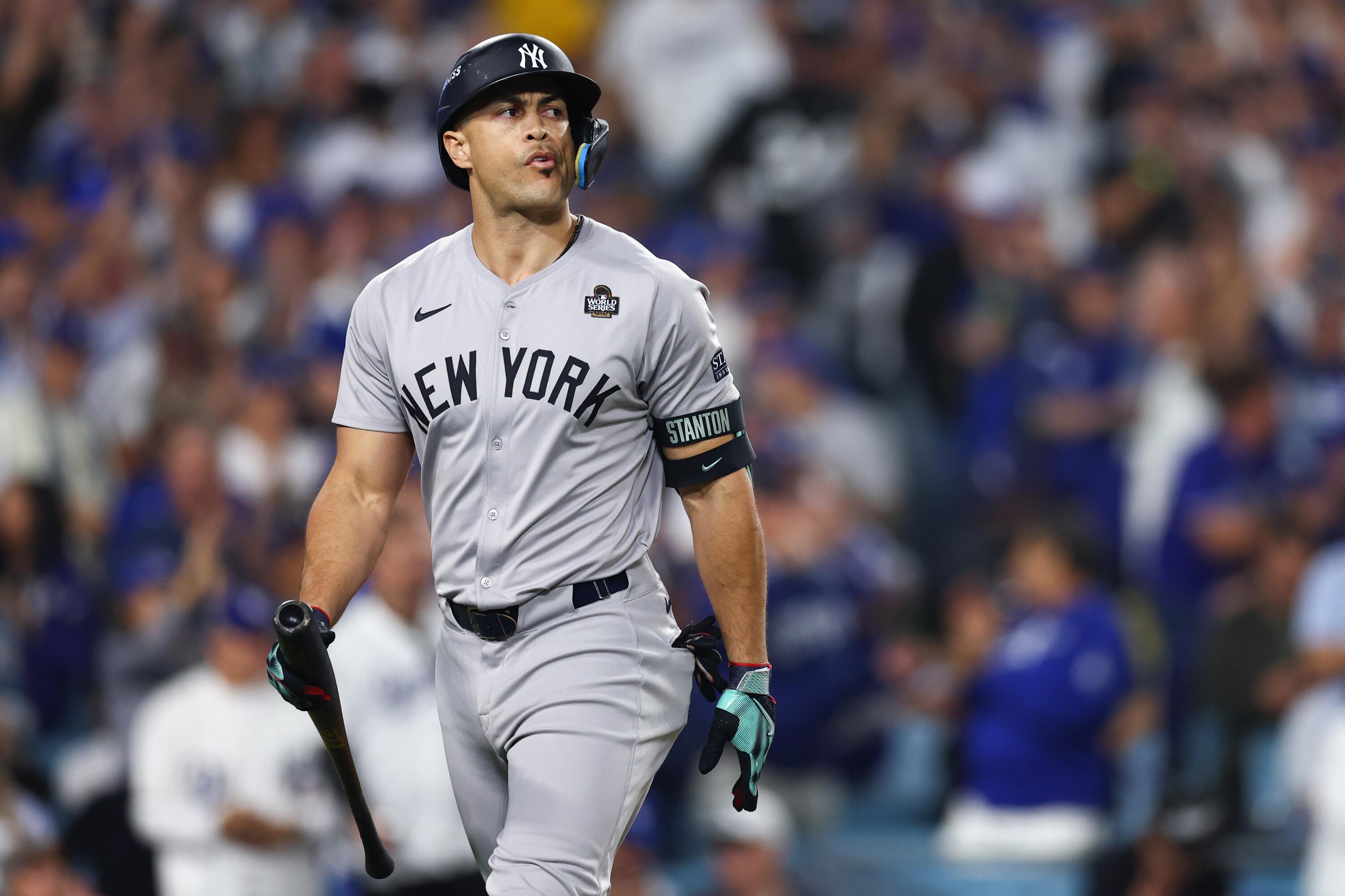 Yankees' Giancarlo Stanton Has 'Severe' Elbow Injuries; Surgery Would ...