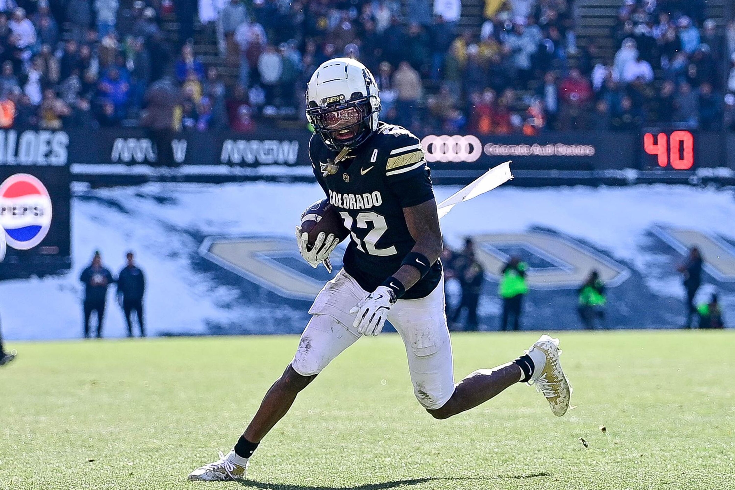 Travis Hunter, Patriots Met at NFL Combine amid No. 4 Pick Buzz, Mike ...