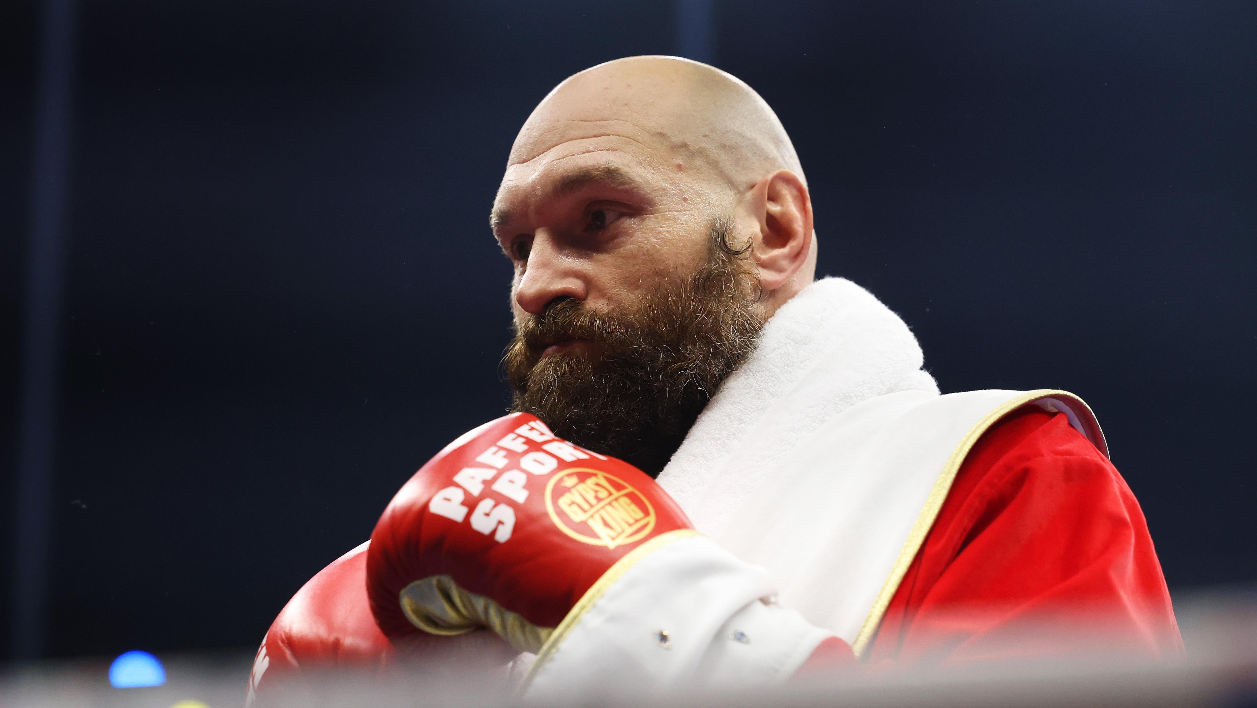 Tyson Fury Predicts Jake Paul Will Knock Out Anthony Joshua amid Fight ...