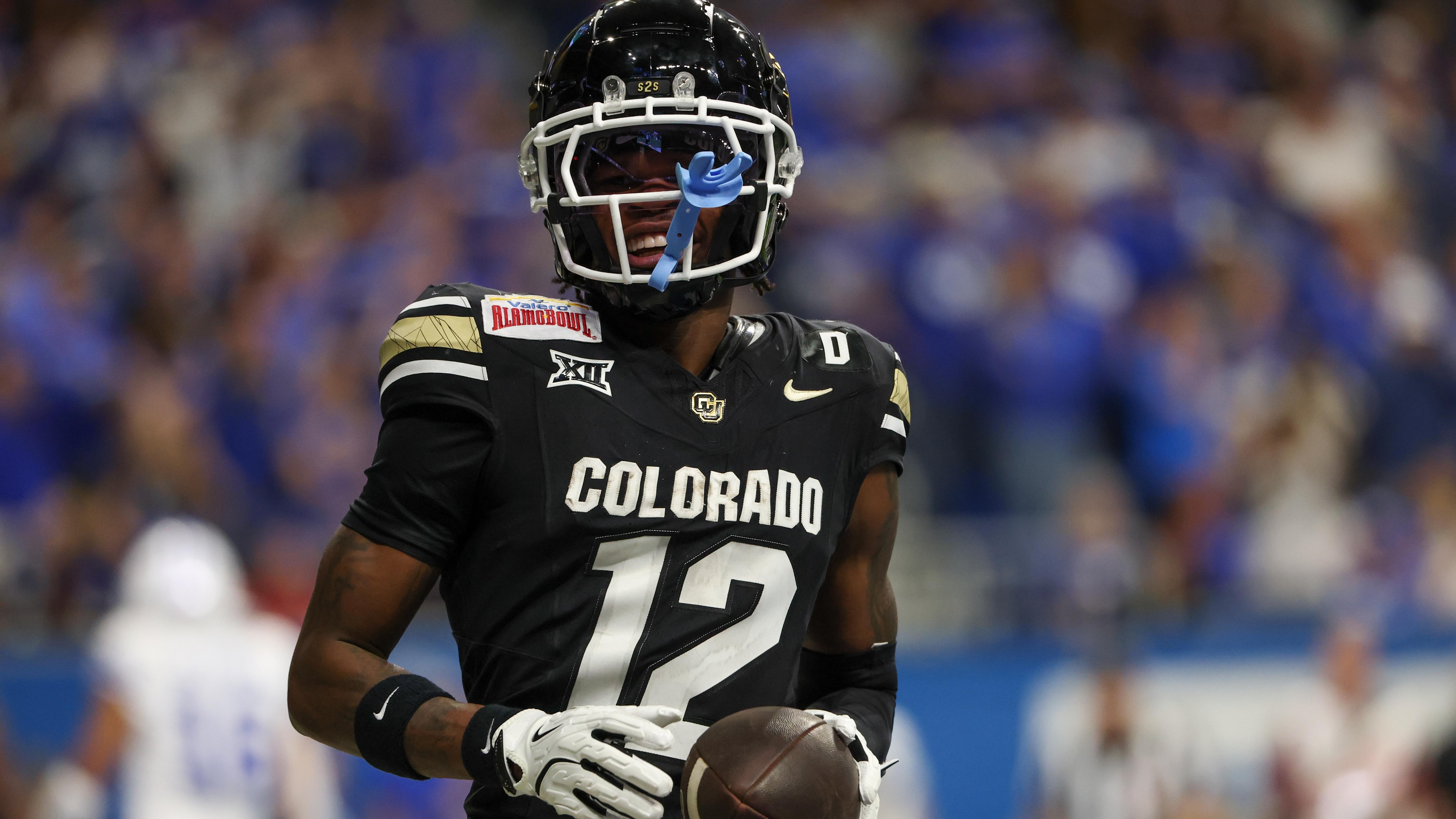 Alabama's Ryan Williams Dominates Travis Hunter in CFB 26 Live Stream ...