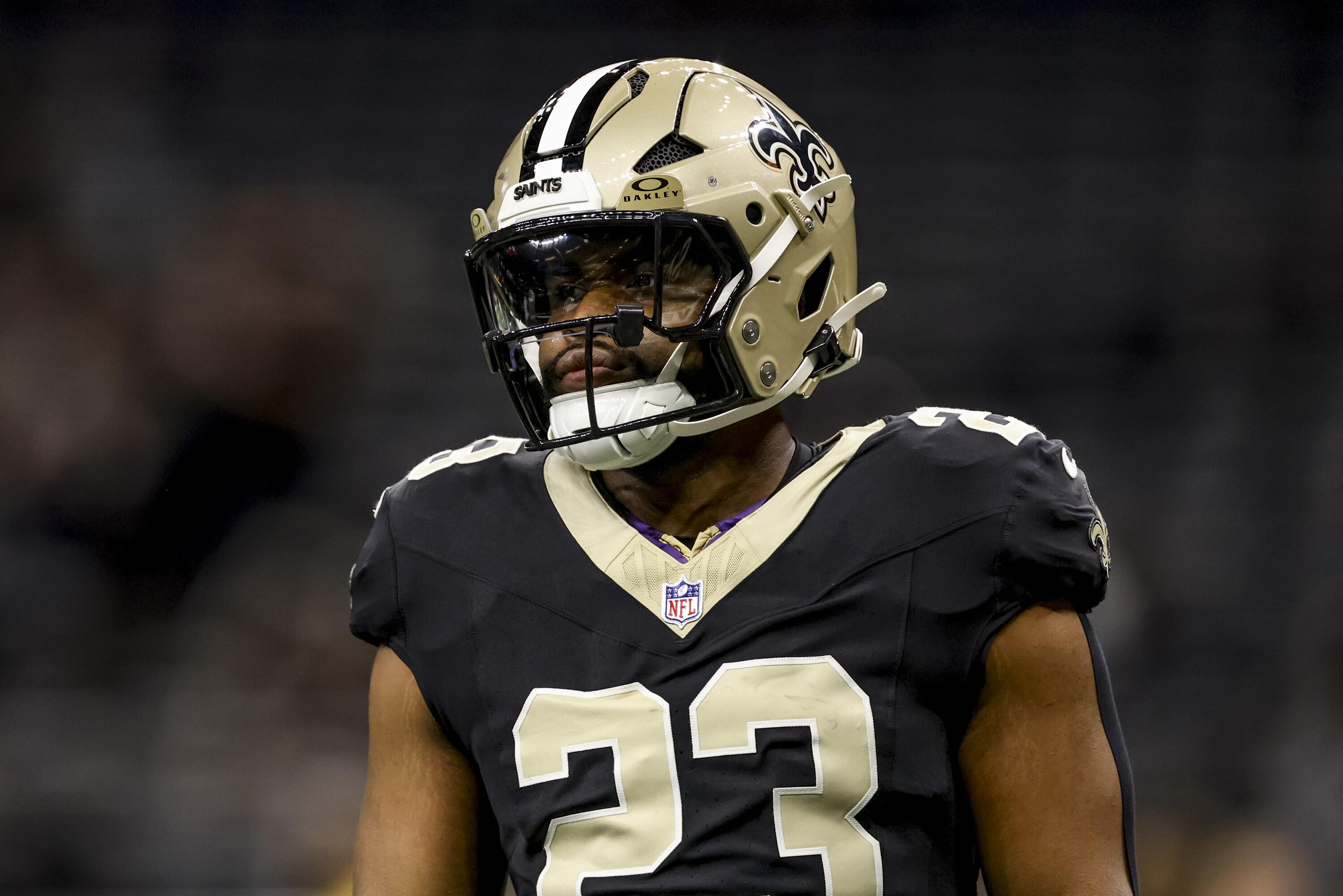 Clyde Edwards-Helaire Re-Signs with Saints on 1-Year Contract After ...