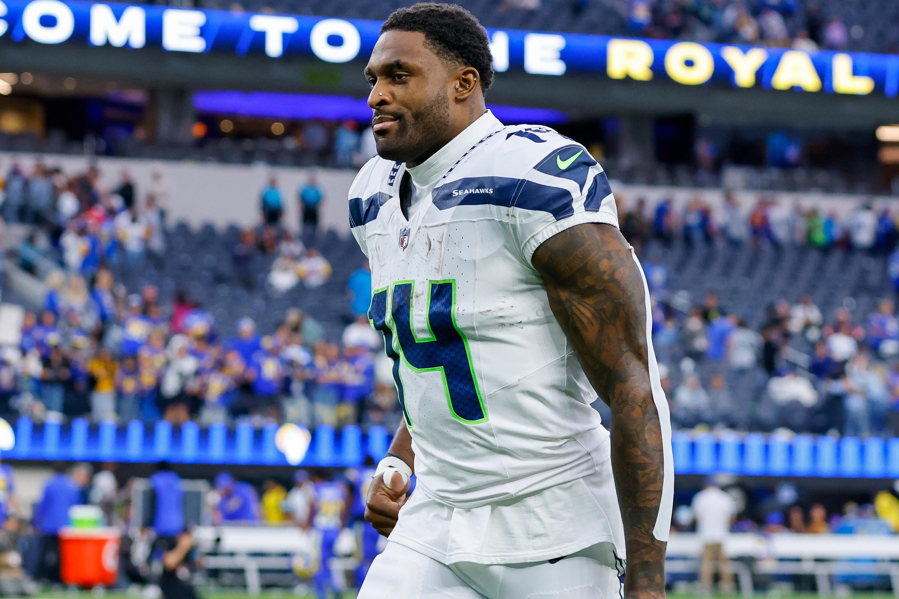 DK Metcalf Reflects on Seahawks-Steelers Trade: 'Grass Is Greener on ...