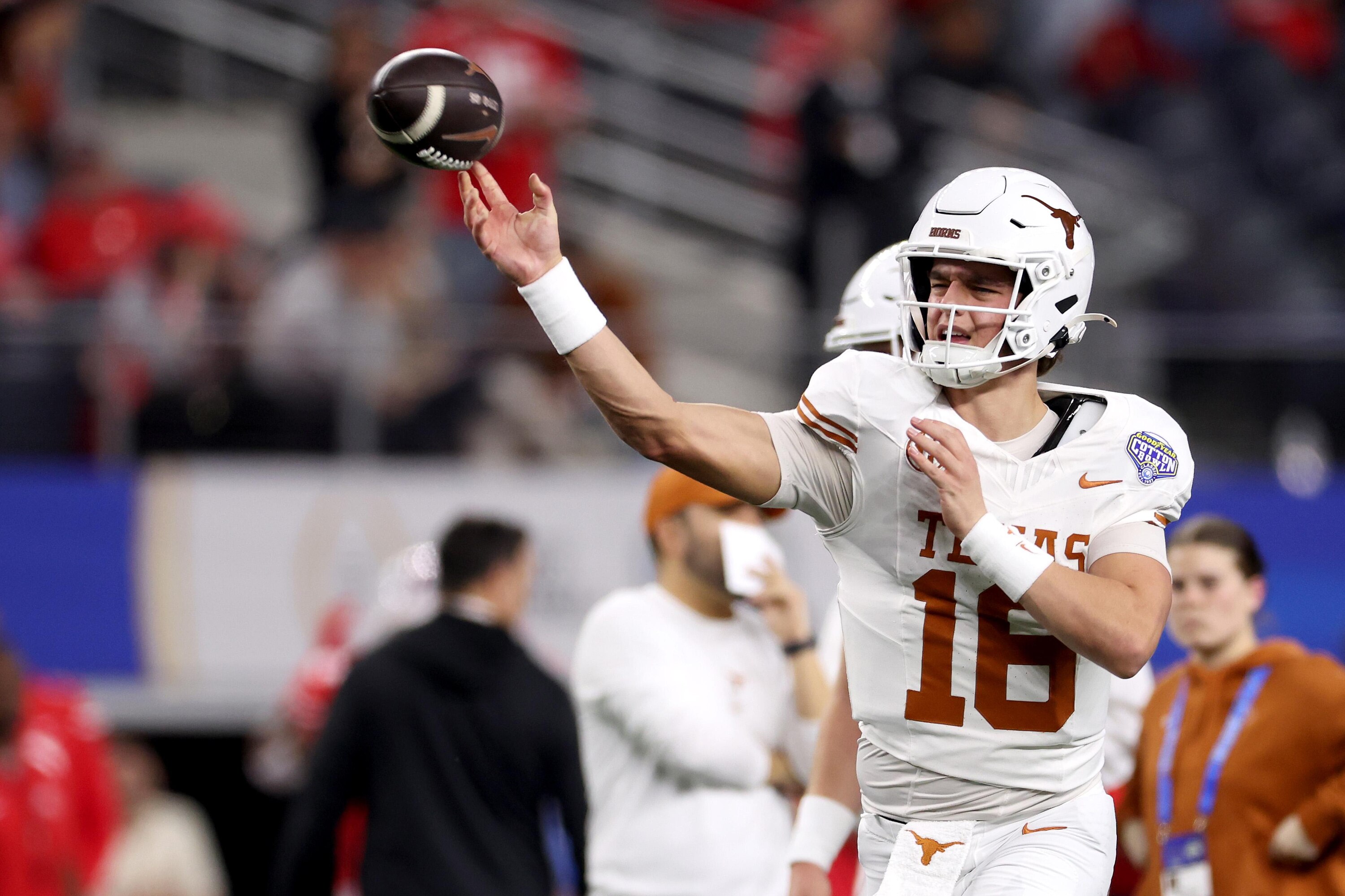 Predicting Top 25 Coaches Poll for 2025 Preseason College Football Rankings