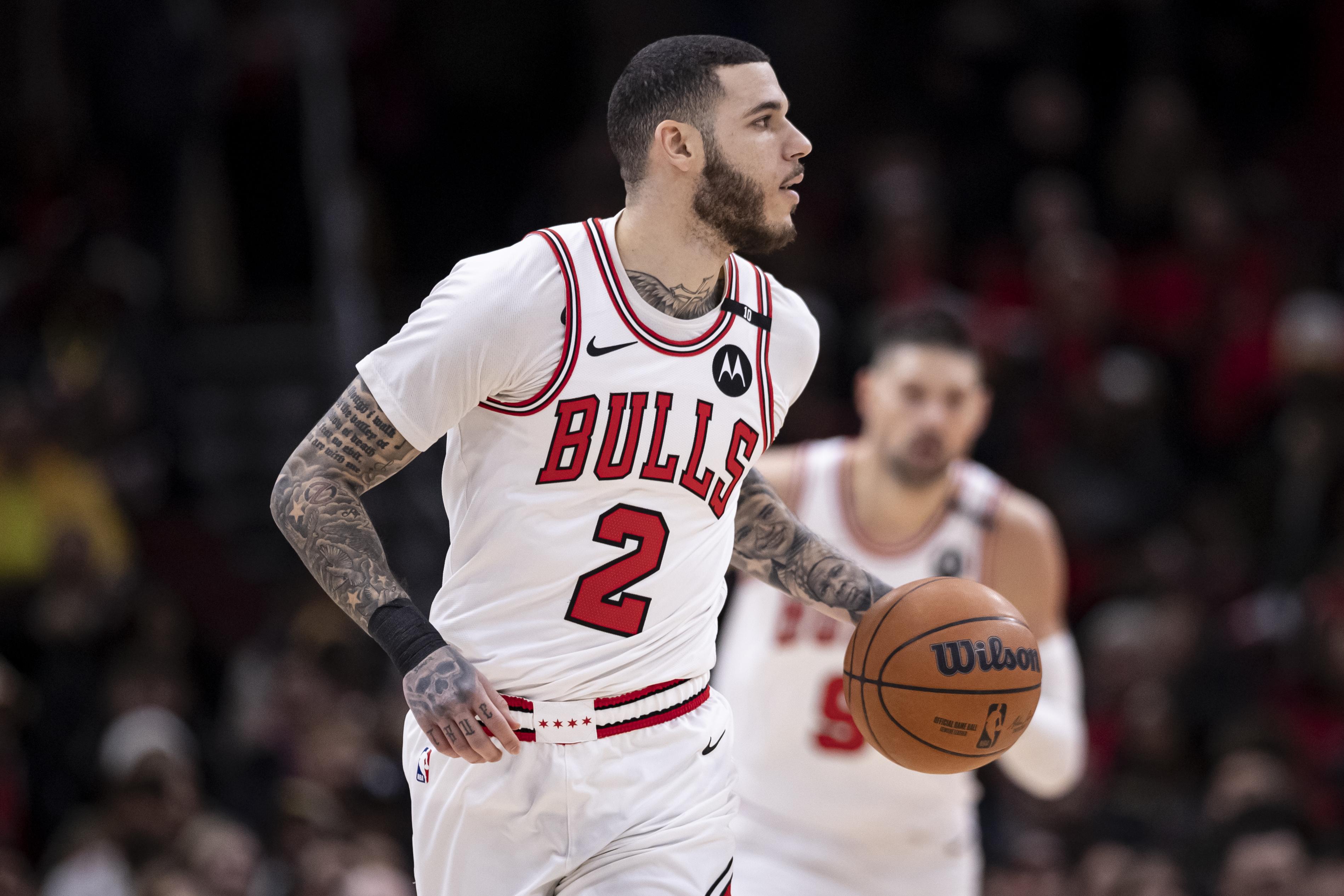 NBA Fans Rip Bulls Front Office for Limited Returns in Lonzo, LaVine ...