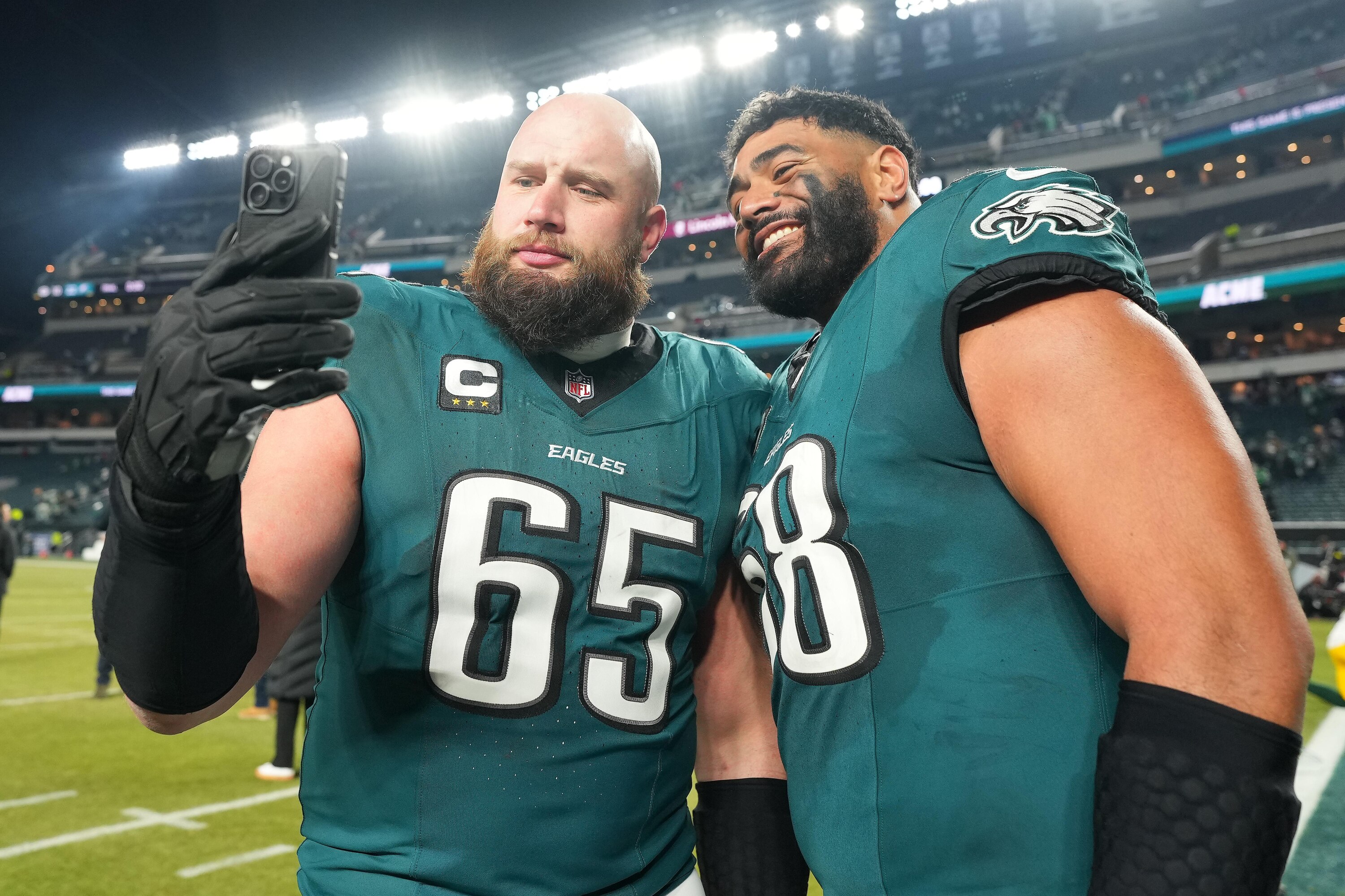 Lane Johnson Says Eagles Critics 'Hate Us Cause They Ain't Us' amid ...