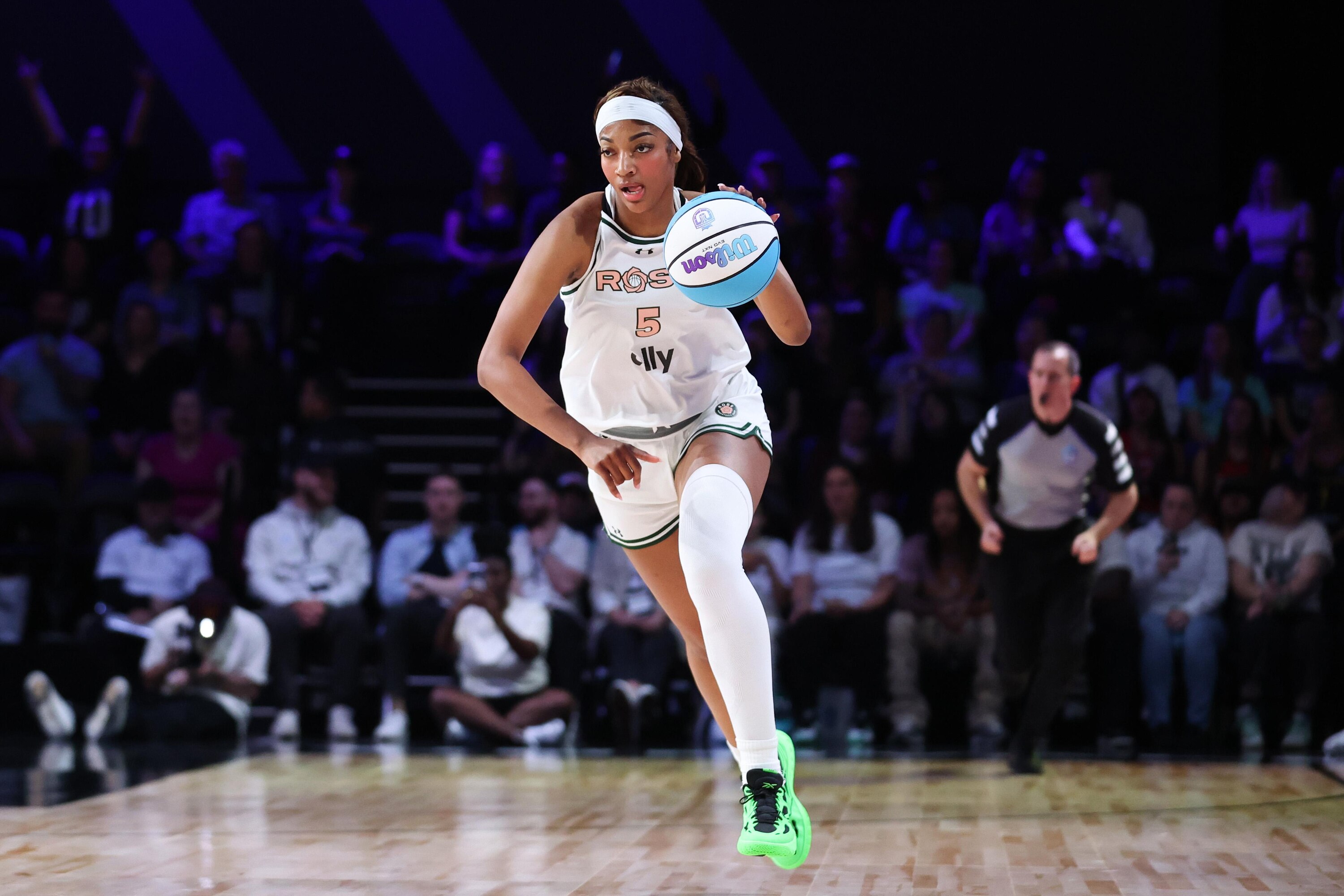 Lisa Leslie to Angel Reese: 'We're Going to Fix' Your Layups During 2nd ...