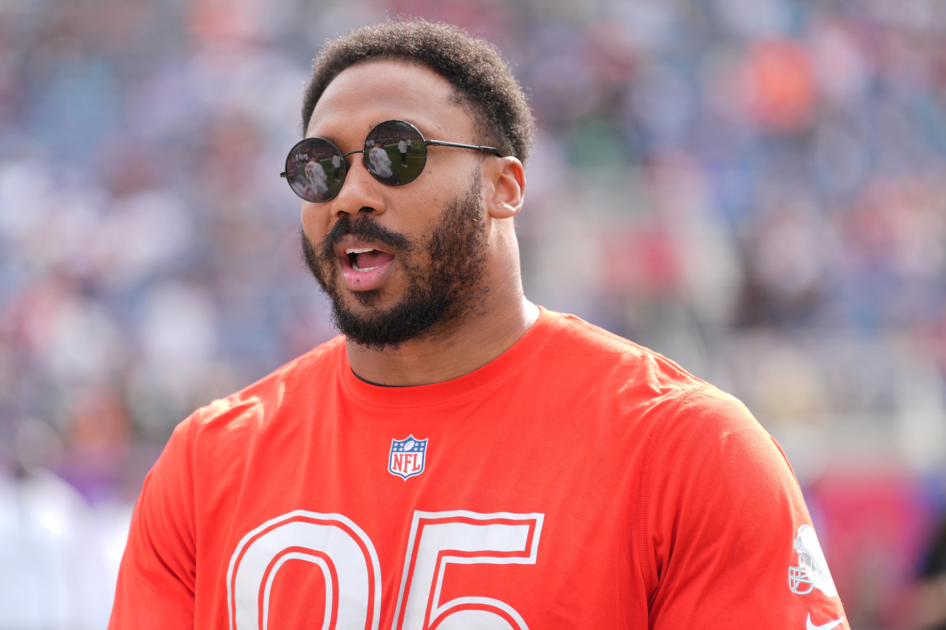 Browns' Myles Garrett Reveals Recruiting Pitch to Russell Wilson amid ...