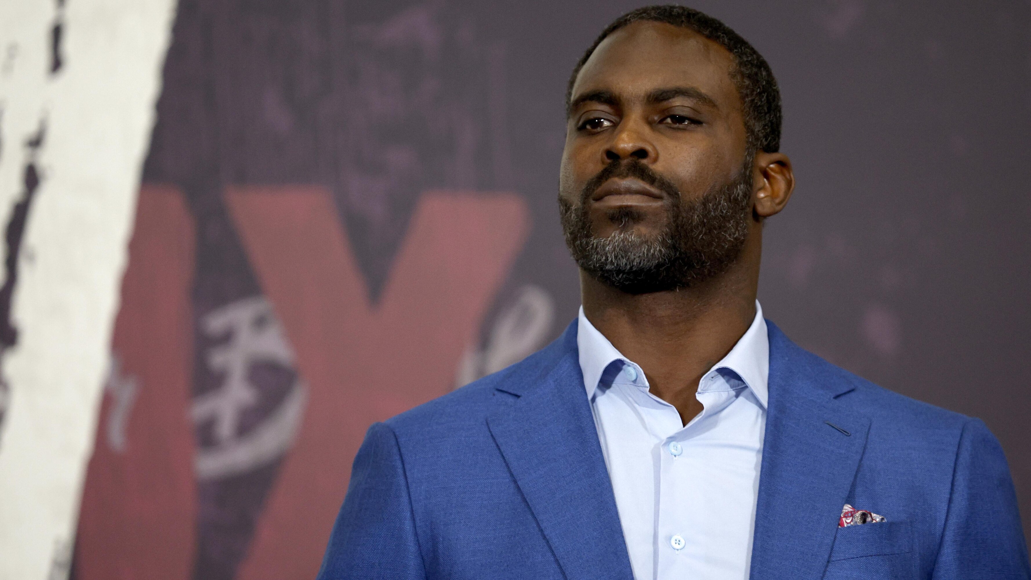 Former NFL Star Michael Vick Loses CFB Coaching Debut as Towson Beats ...
