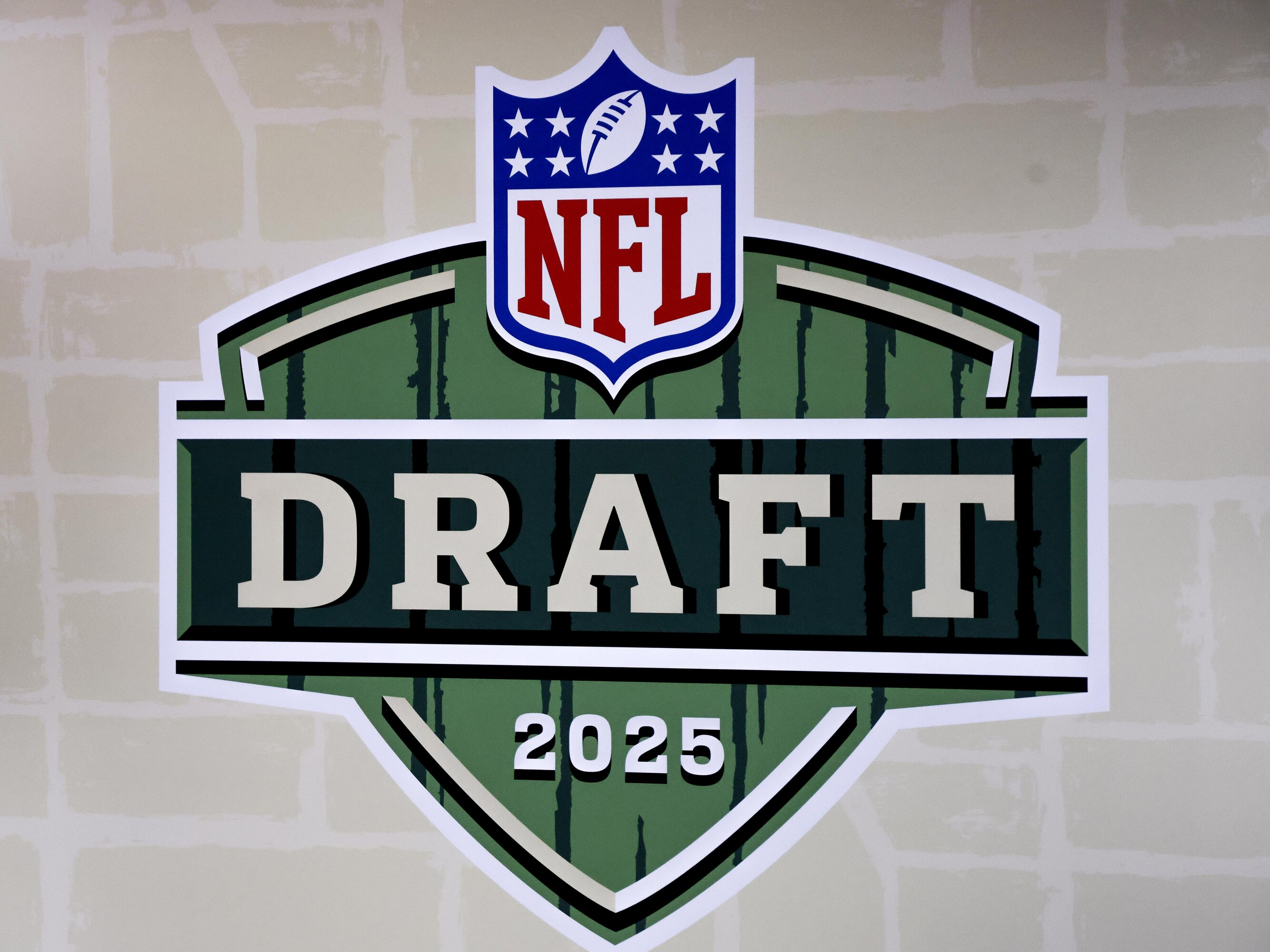 2025 NFL Draft: Predicting Trade Packages for Potential Top-10 Pick Deals