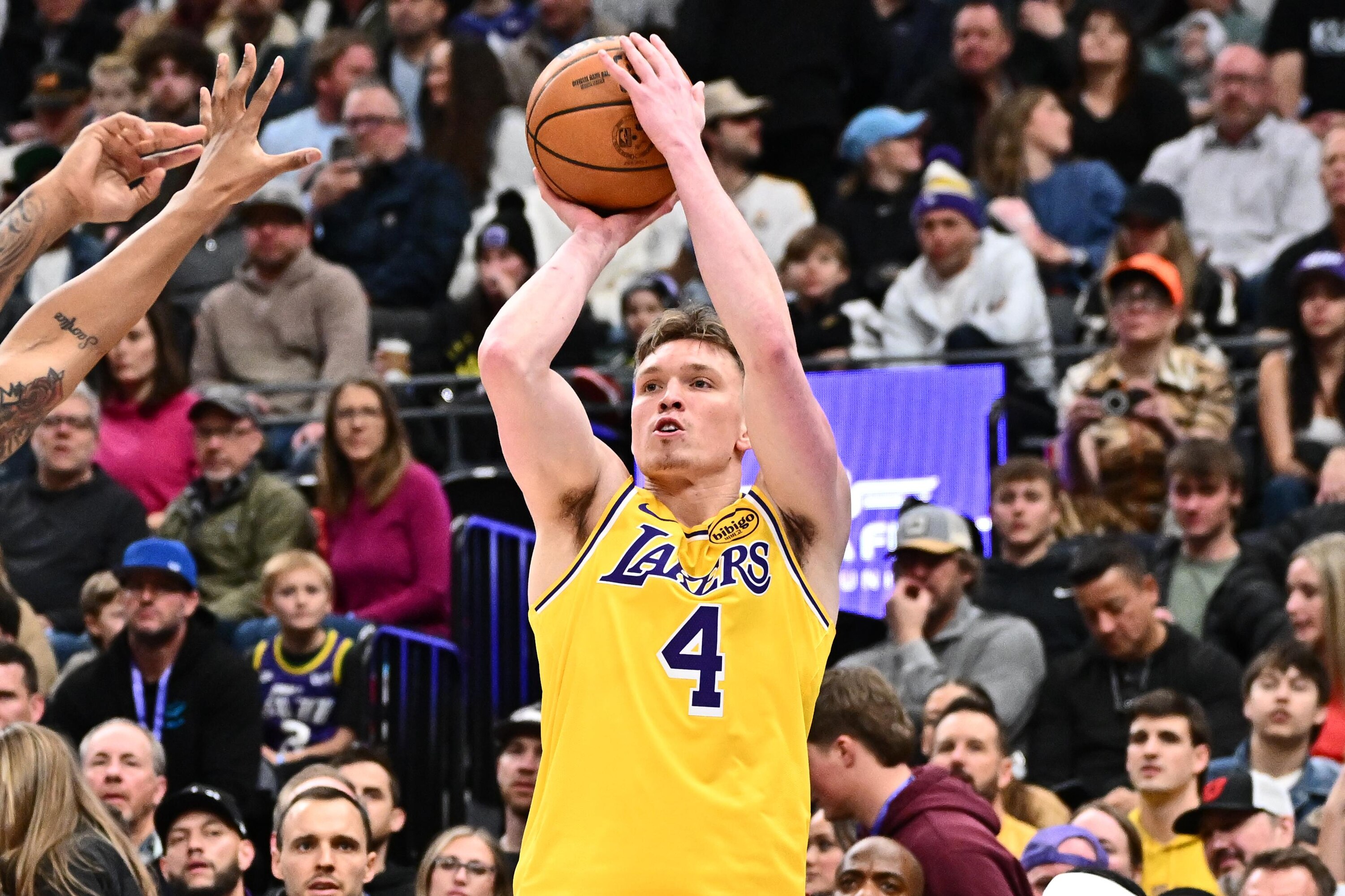 Lakers' Dalton Knecht Talks 'Crazy' Mark Williams Rescinded Trade: 'Felt Like a Movie'