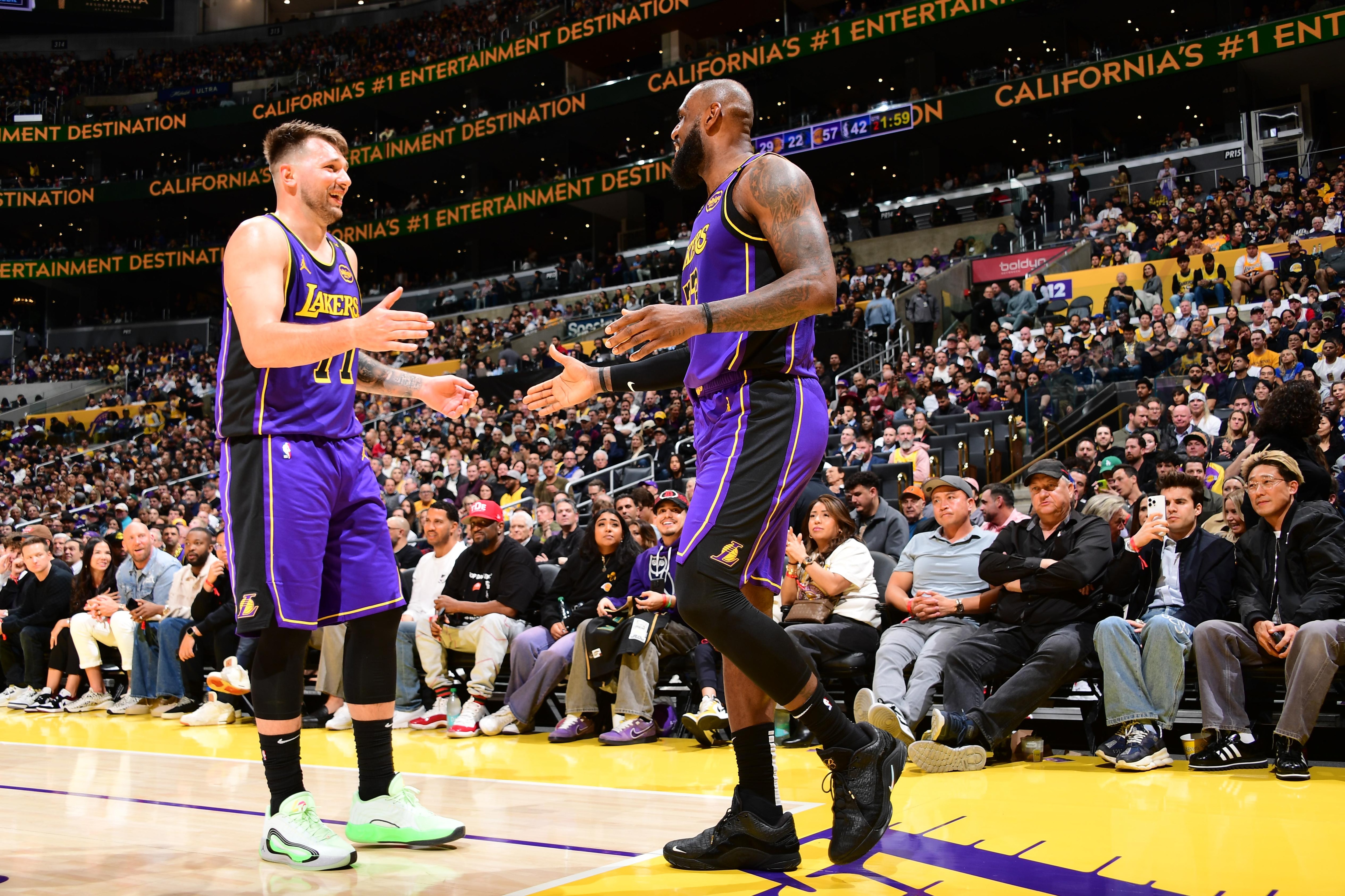LeBron James, Luka Doncic Partnership Impresses NBA Fans in Lakers' Win vs. Mavs