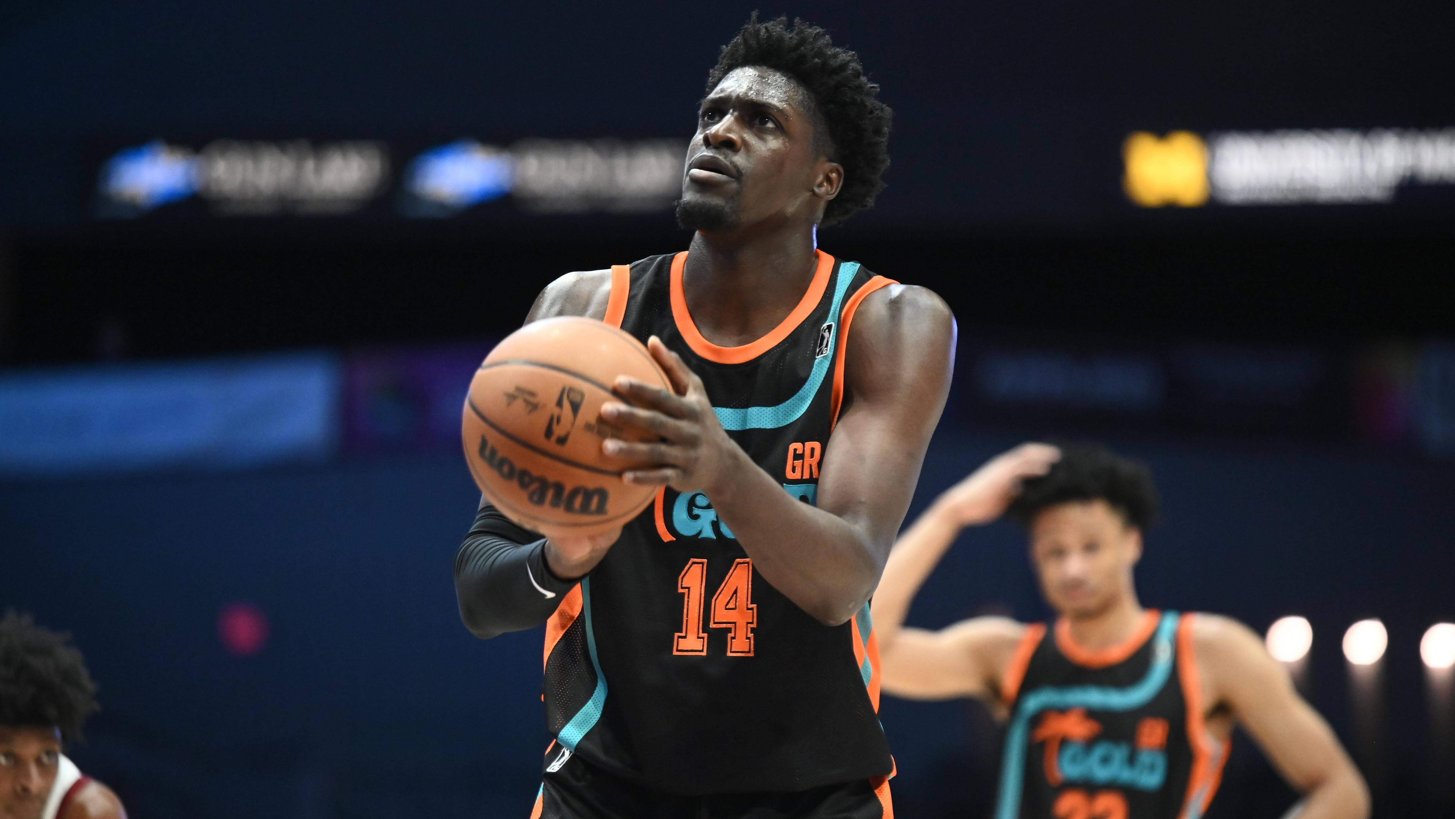 Charles Bediako Makes History in CBB Return with Alabama After Signing ...