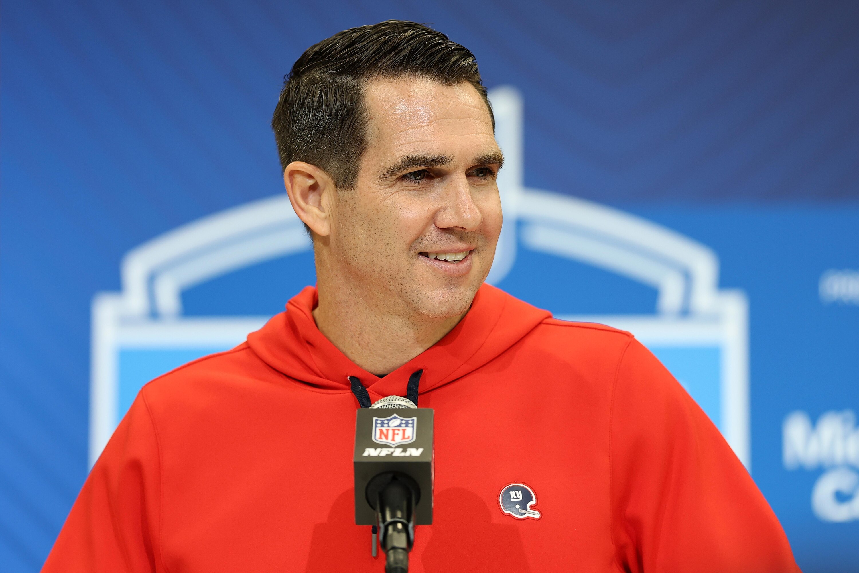 Giants, Titans Have Same Betting Odds to Pick 1st in 2025 NFL Draft ...