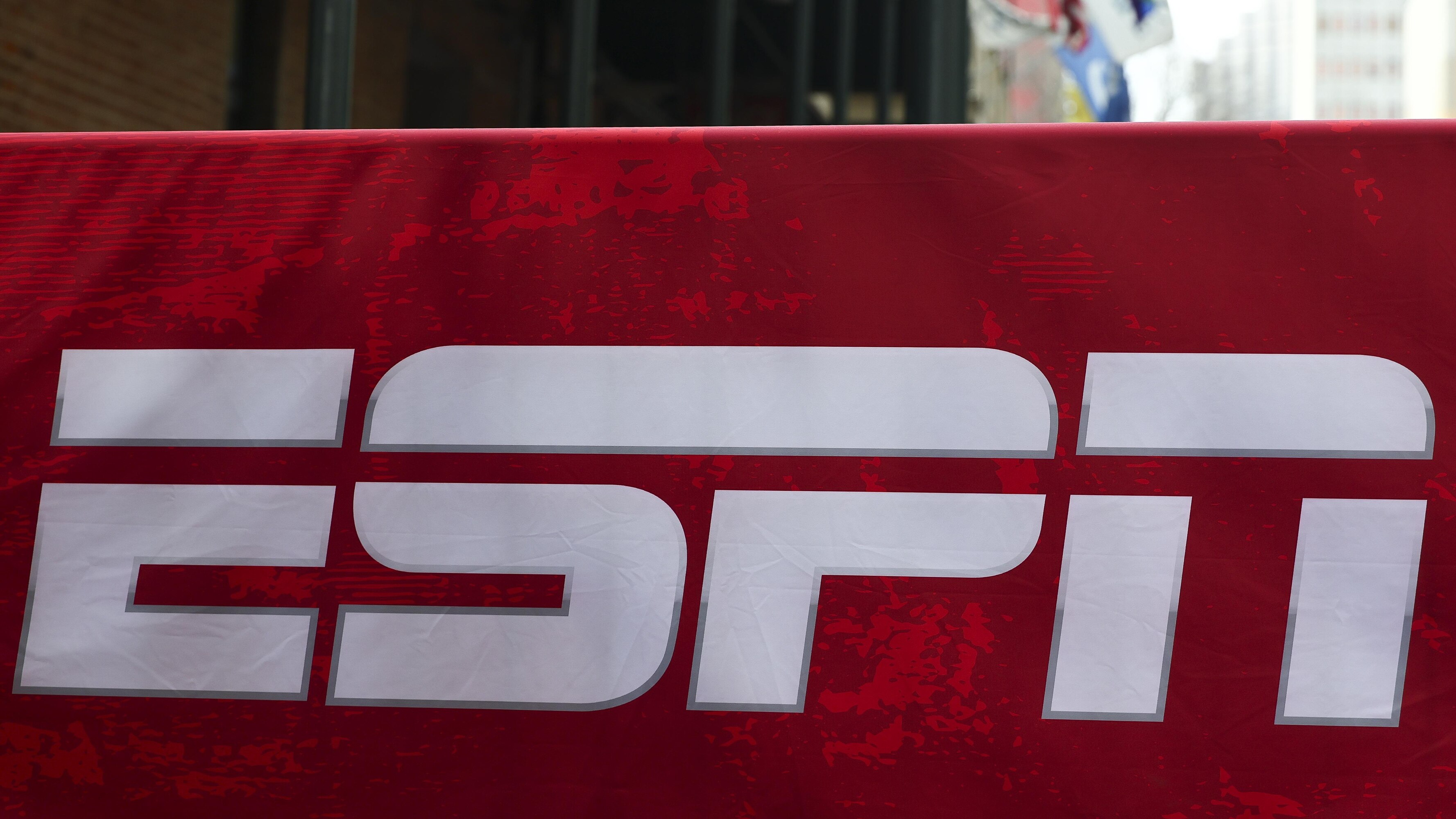 ESPN Acquires NFL Network, RedZone Channel, More in Exchange for 10% ...