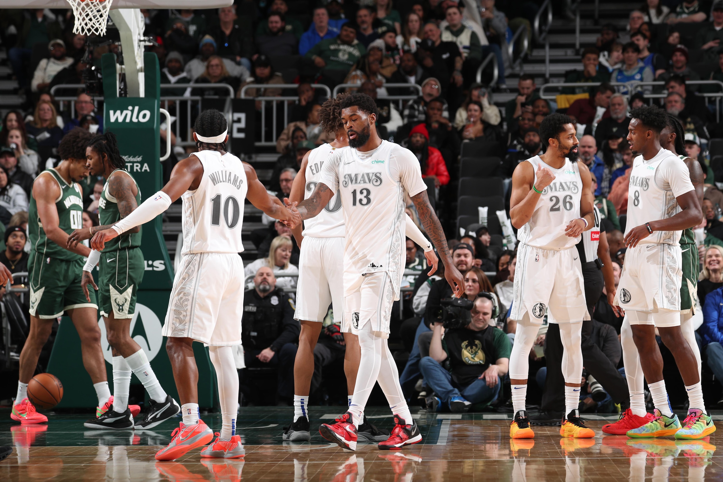 NBA Scout: Mavs Are 'Hopeless' After Luka Trade amid Kyrie, Anthony ...