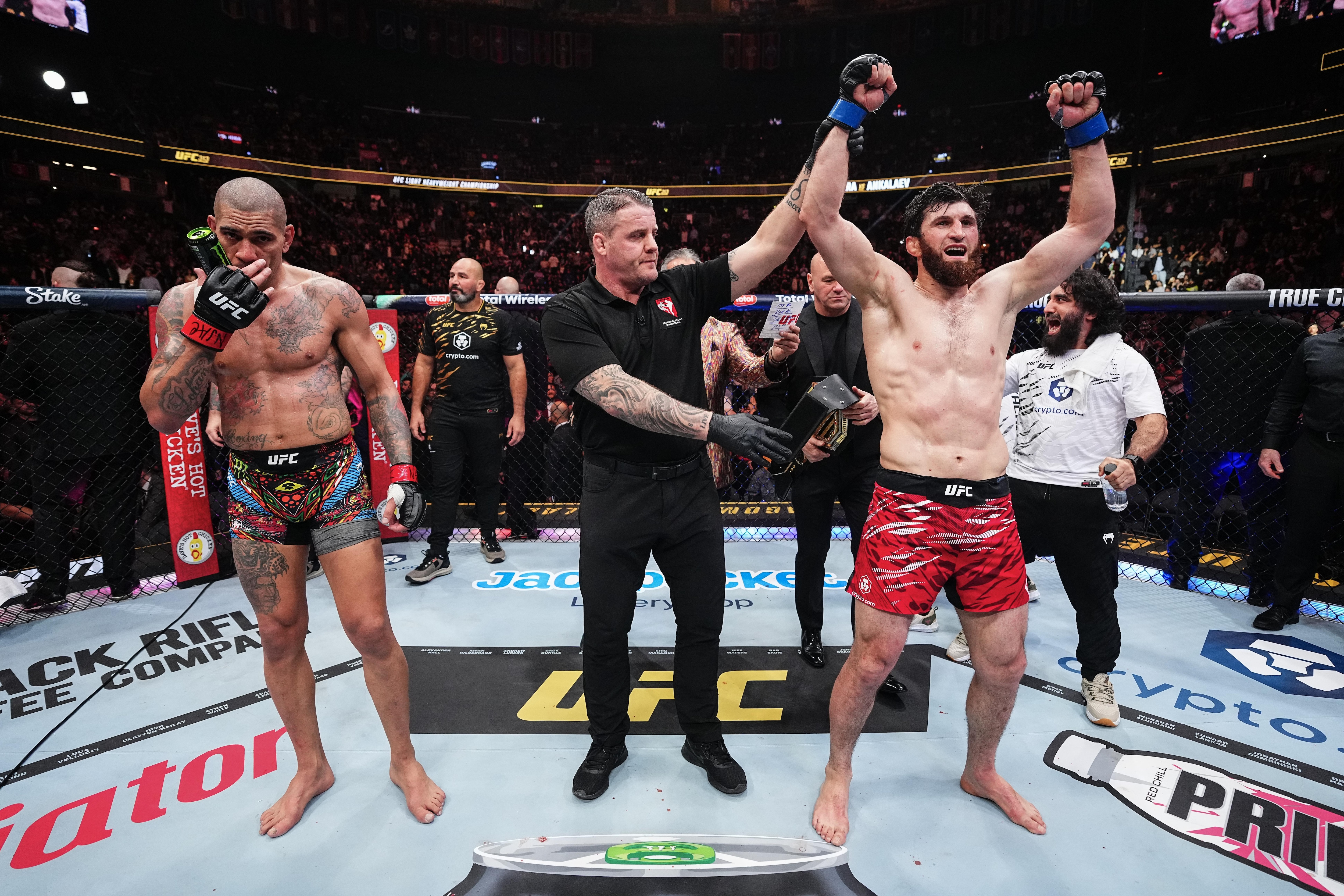 UFC 313: Timid Alex Pereira Loses His Unbeatable Aura in Loss Magomed ...
